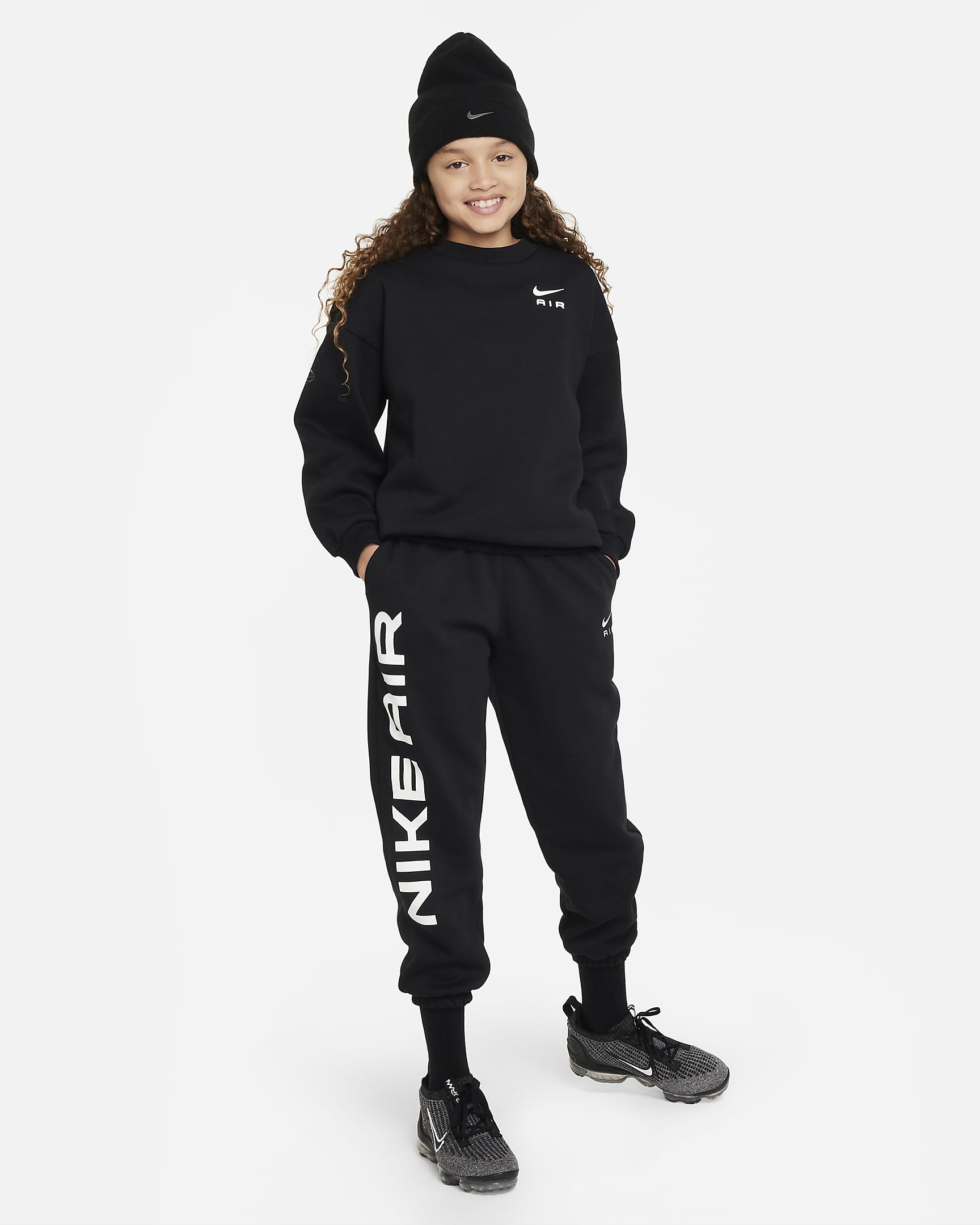 Nike Air Club Fleece Older Kids' (Girls') Trousers. Nike CZ