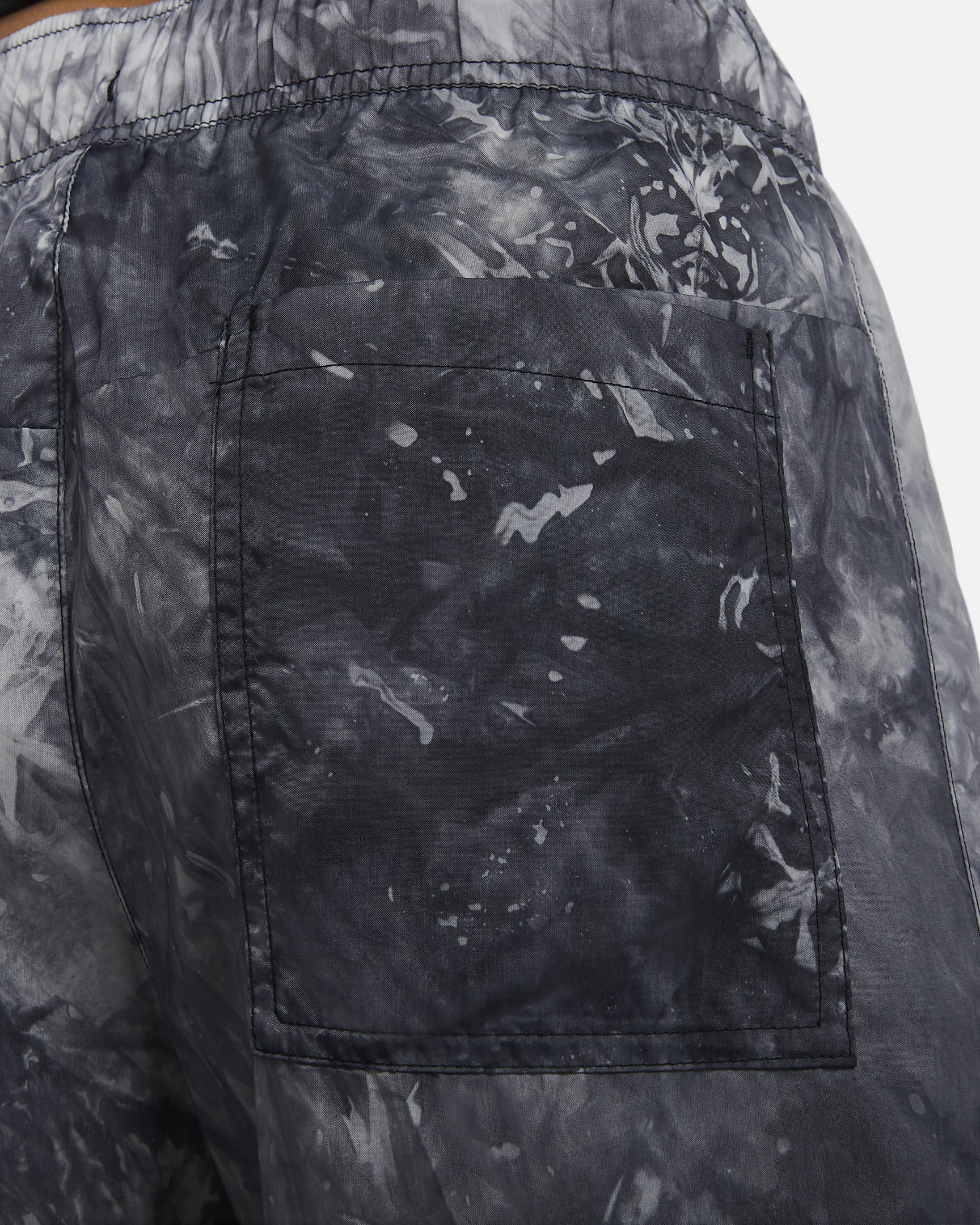 Nike Sportswear Women's Woven Wave-Dye Trousers. Nike UK