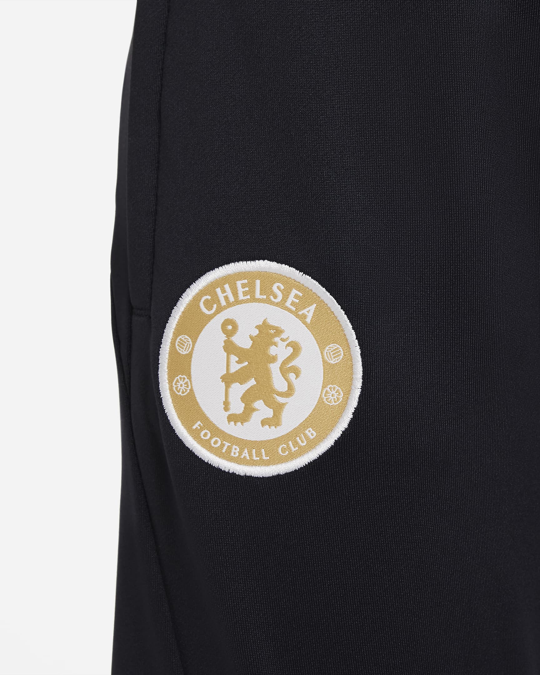 Chelsea F.C. Strike Older Kids' Nike Dri-FIT Knit Football Pants. Nike UK