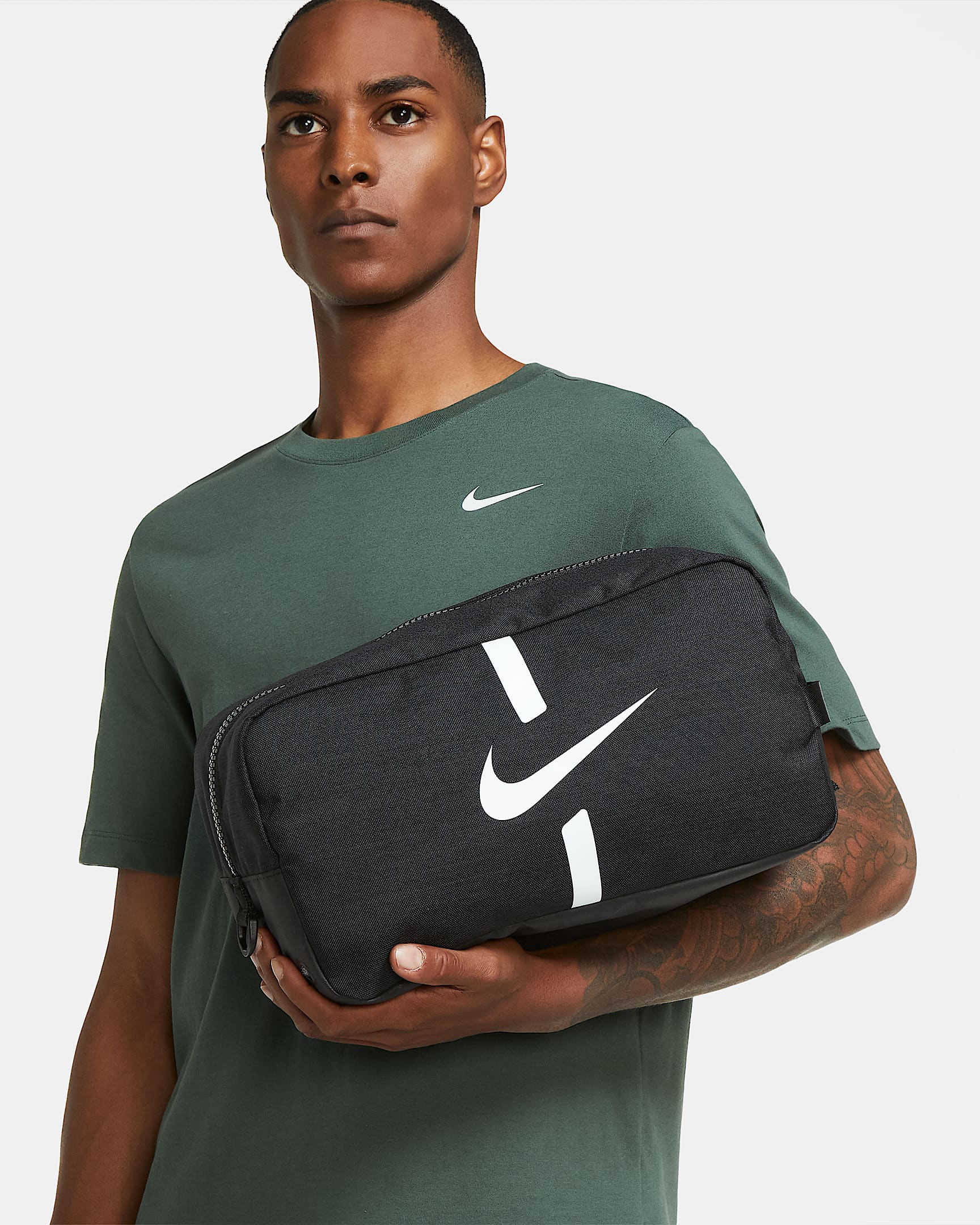 Nike Academy Football Shoe Bag. Nike UK