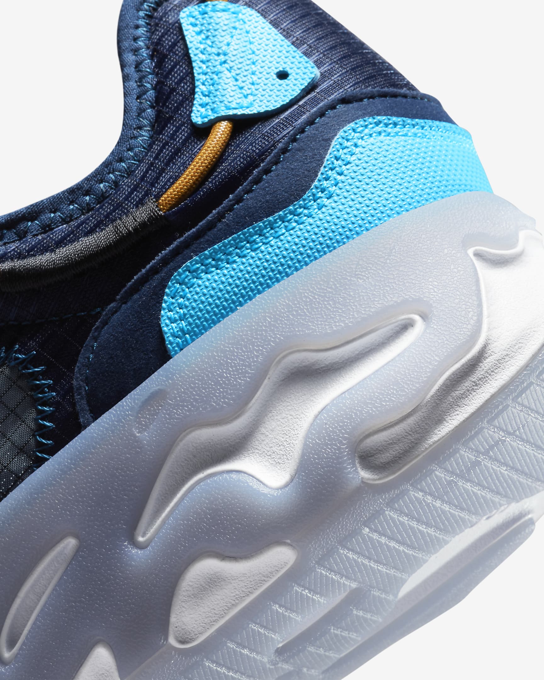 Nike React Live Men's Shoe. Nike BE