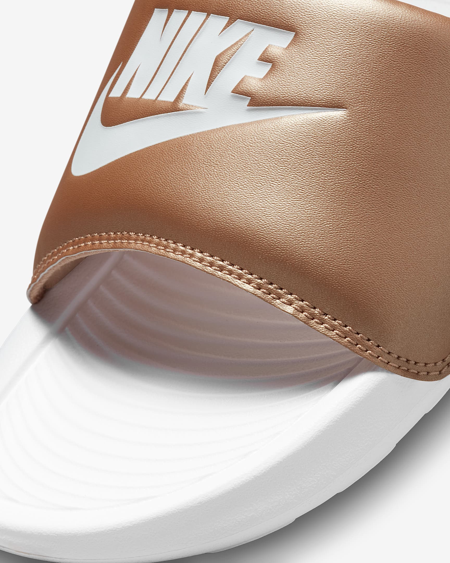 Nike Victori One Women's Slides. Nike RO