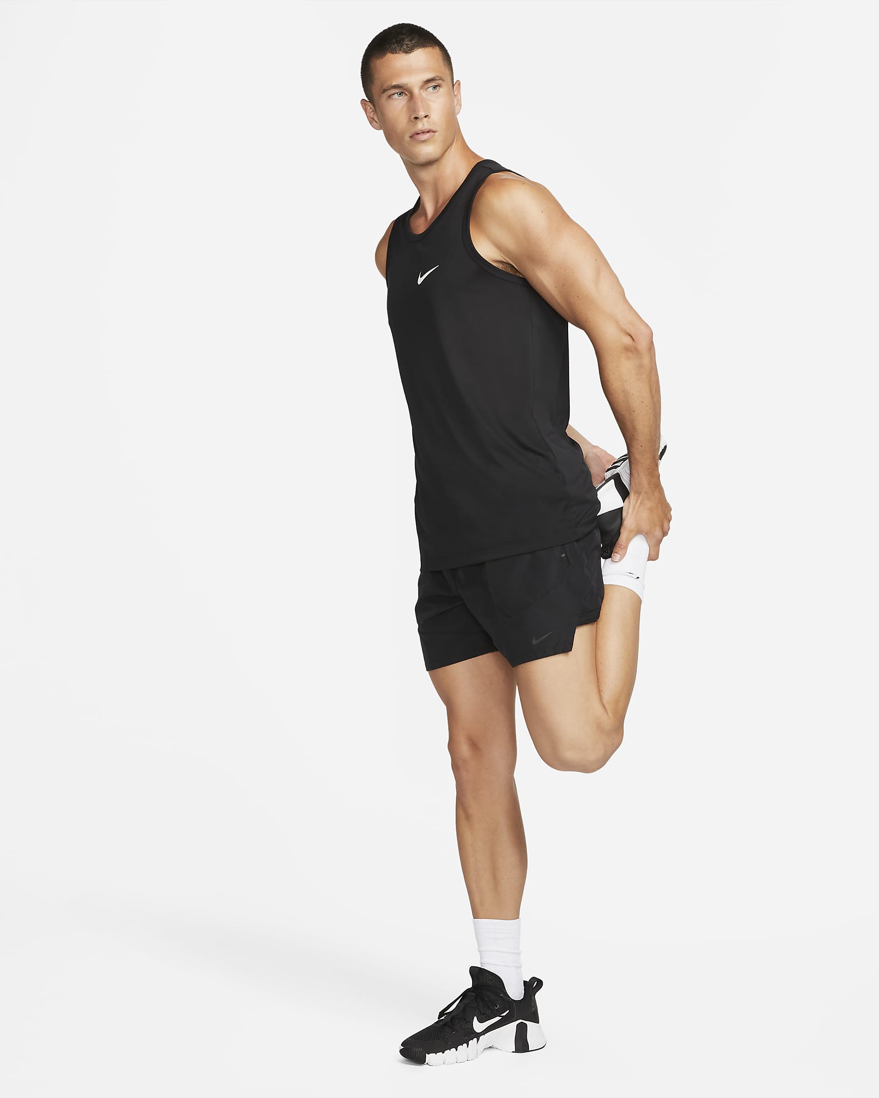 Nike Dri-FIT ADV APS Men's 15cm (approx.) Unlined Versatile Shorts. Nike PT