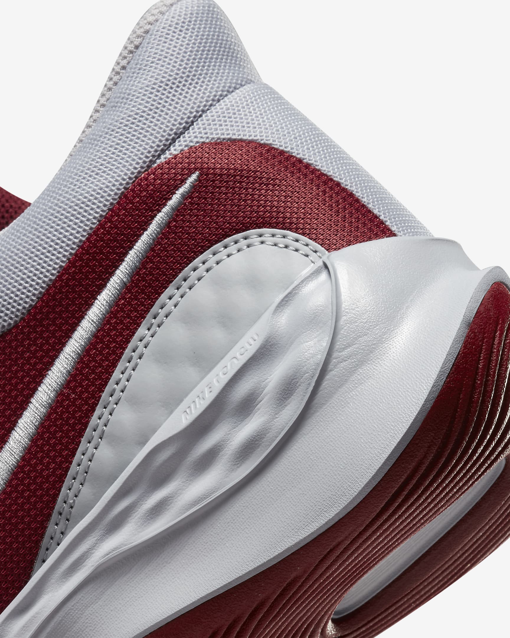 Nike Elevate 3 Basketball Shoes. Nike BG