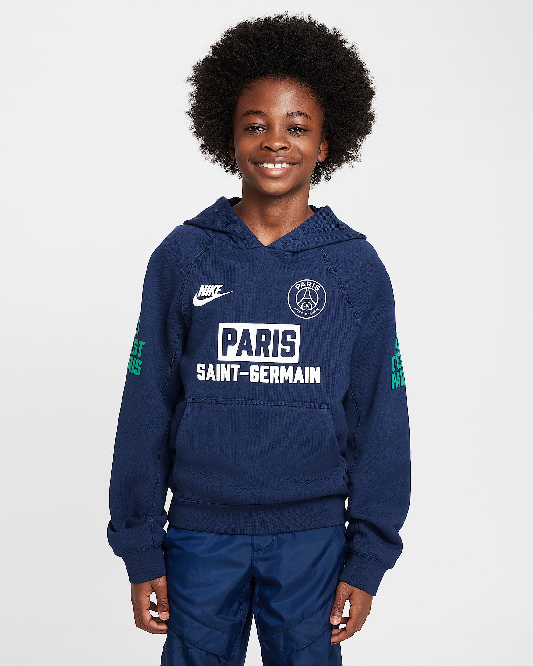 Paris Saint-Germain Sport Essentials Older Kids' Nike Air Football ...