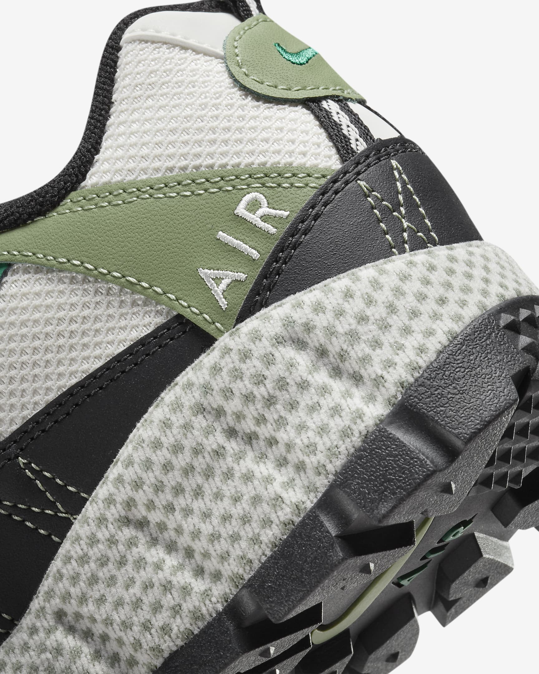 Nike Air Humara Men's Shoes. Nike LU