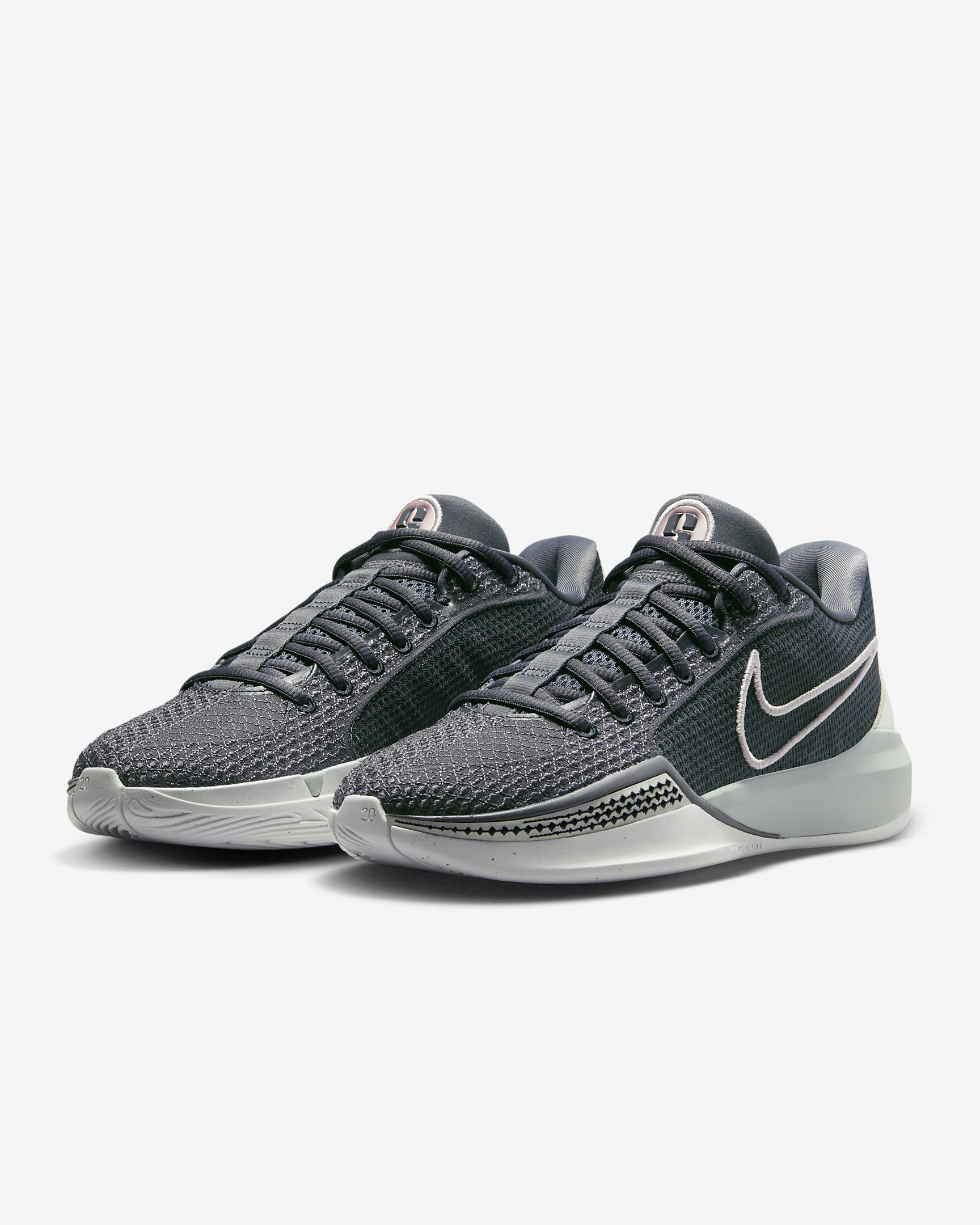 Chaussure de basket Sabrina 1 « Beyond The Game ». Nike BE