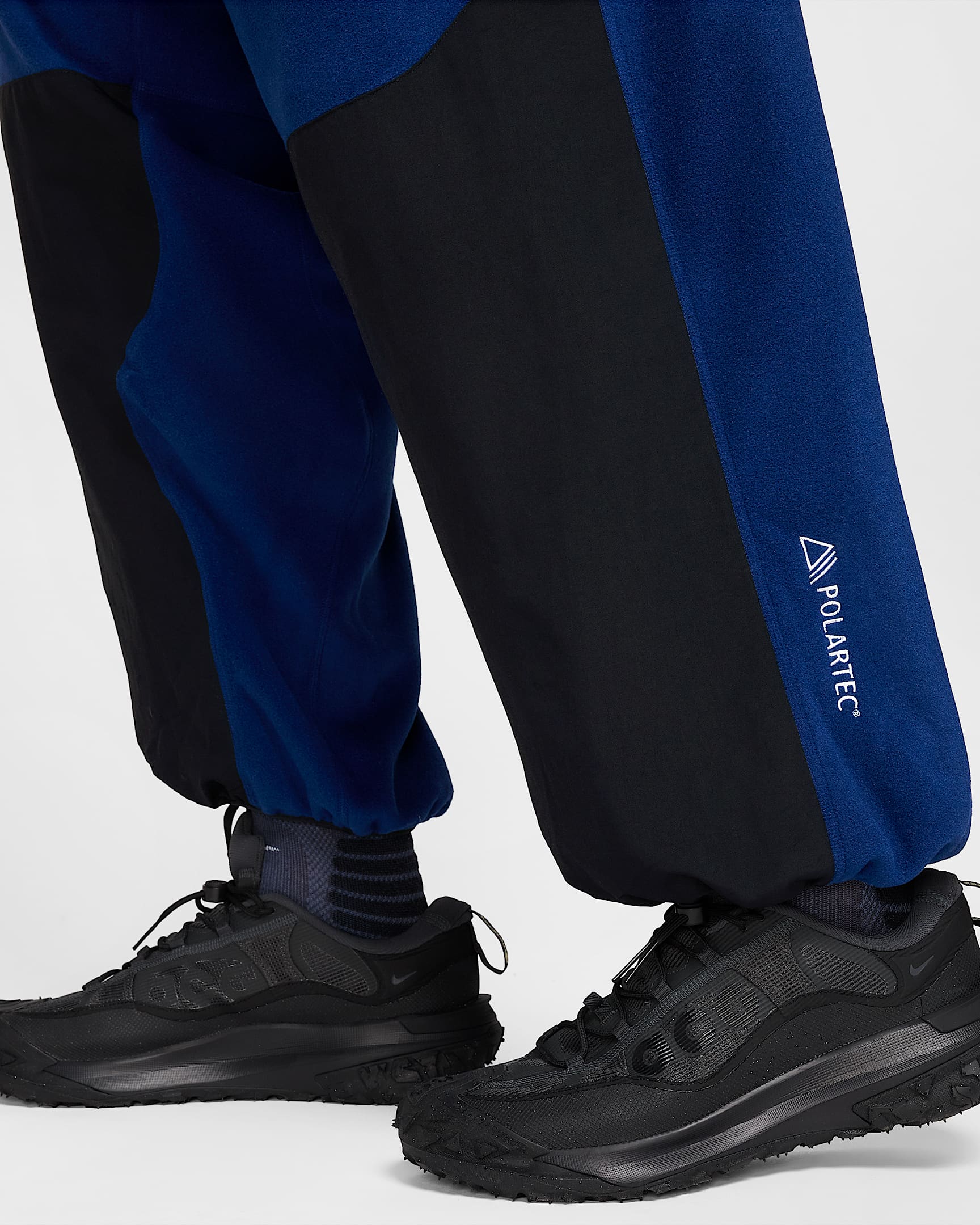 Nike ACG 'Wolf Tree' Plus Fleece Trousers. Nike ZA