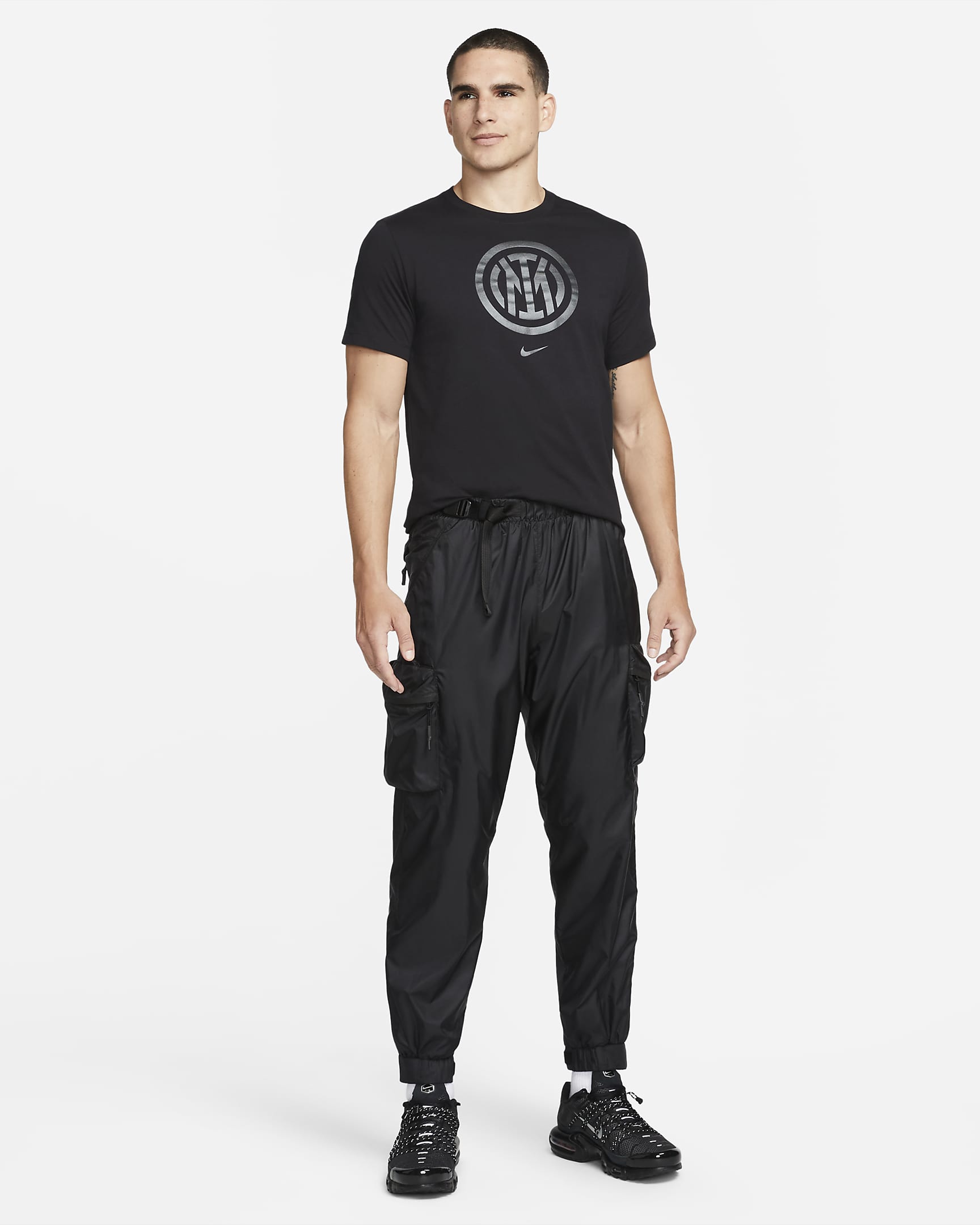 Inter Milan Crest Men's Soccer T-Shirt. Nike.com