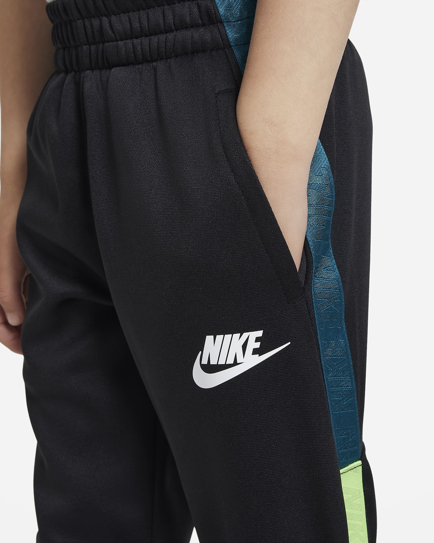 Nike Sportswear Full-Zip Taping Set Toddler Dri-FIT Tracksuit. Nike IE