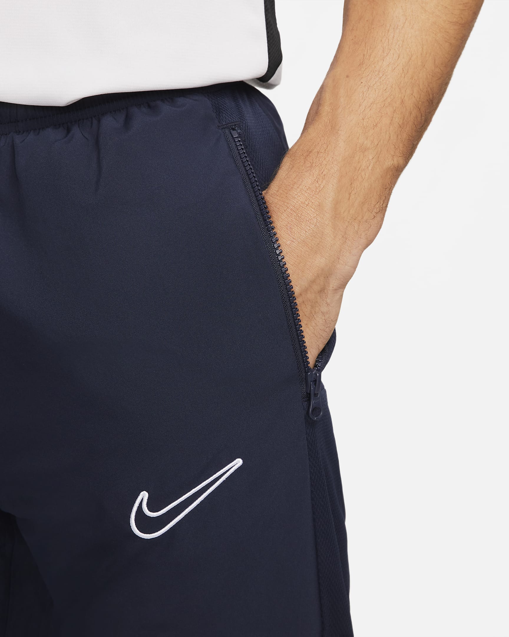 Nike Dri-FIT Academy Men's Woven Football Tracksuit Bottoms. Nike SG