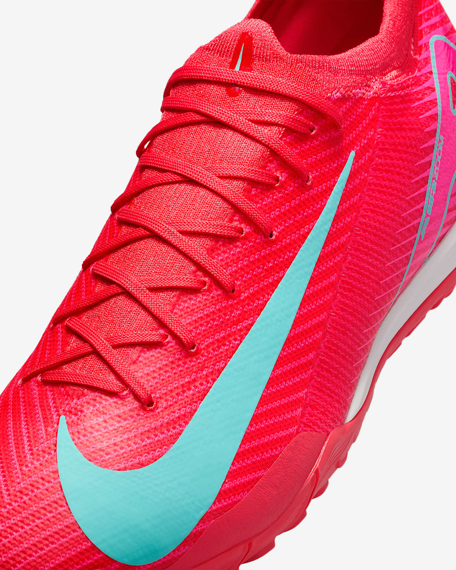 Nike Mercurial Vapor 16 Pro TF Low-Top-Fußballschuh. Nike AT