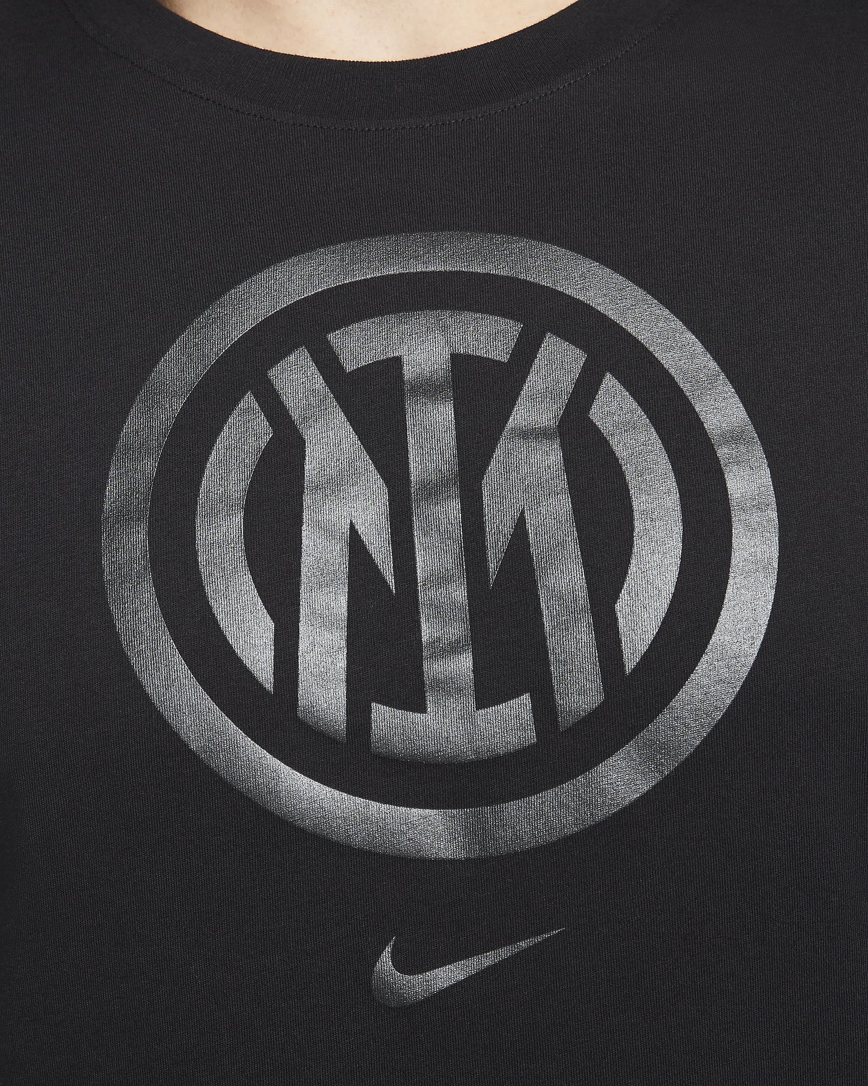 Inter Milan Crest Men's Soccer T-Shirt. Nike.com