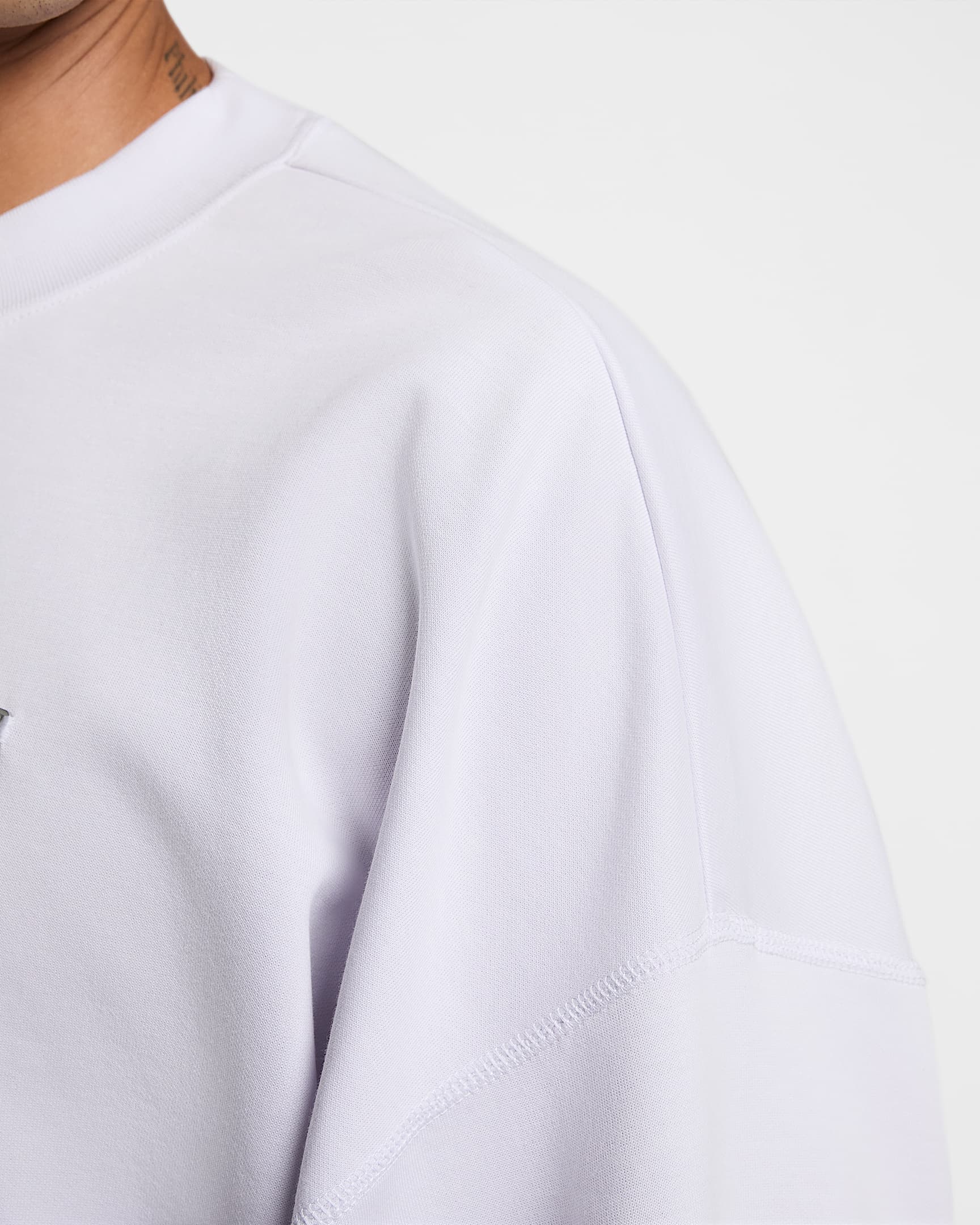 Haut à manches courtes et motif Nike Football Inter Milan Tech Fleece ...