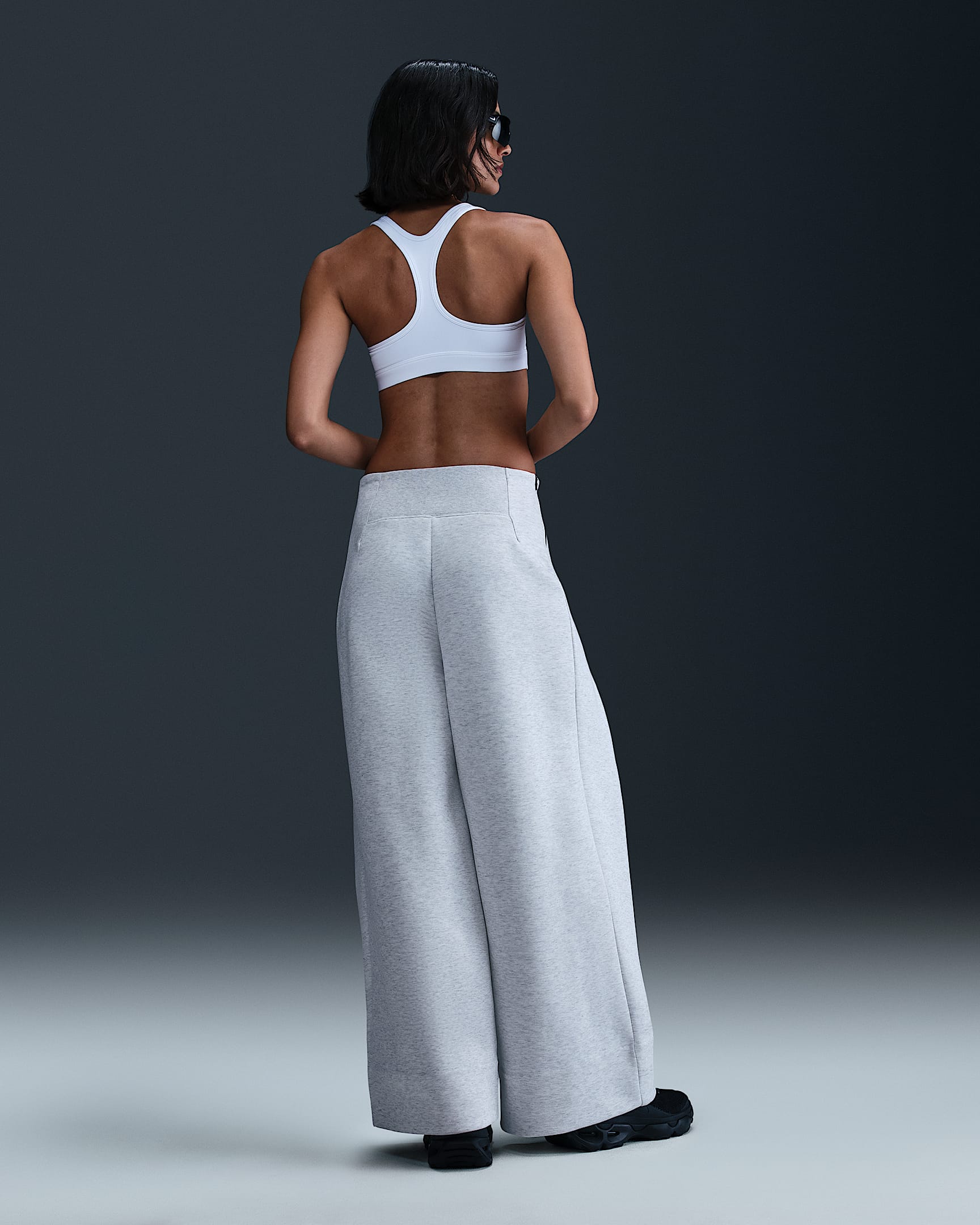 Nike Sportswear Tech Fleece Women's High-Waisted Pleated Pants. Nike.com