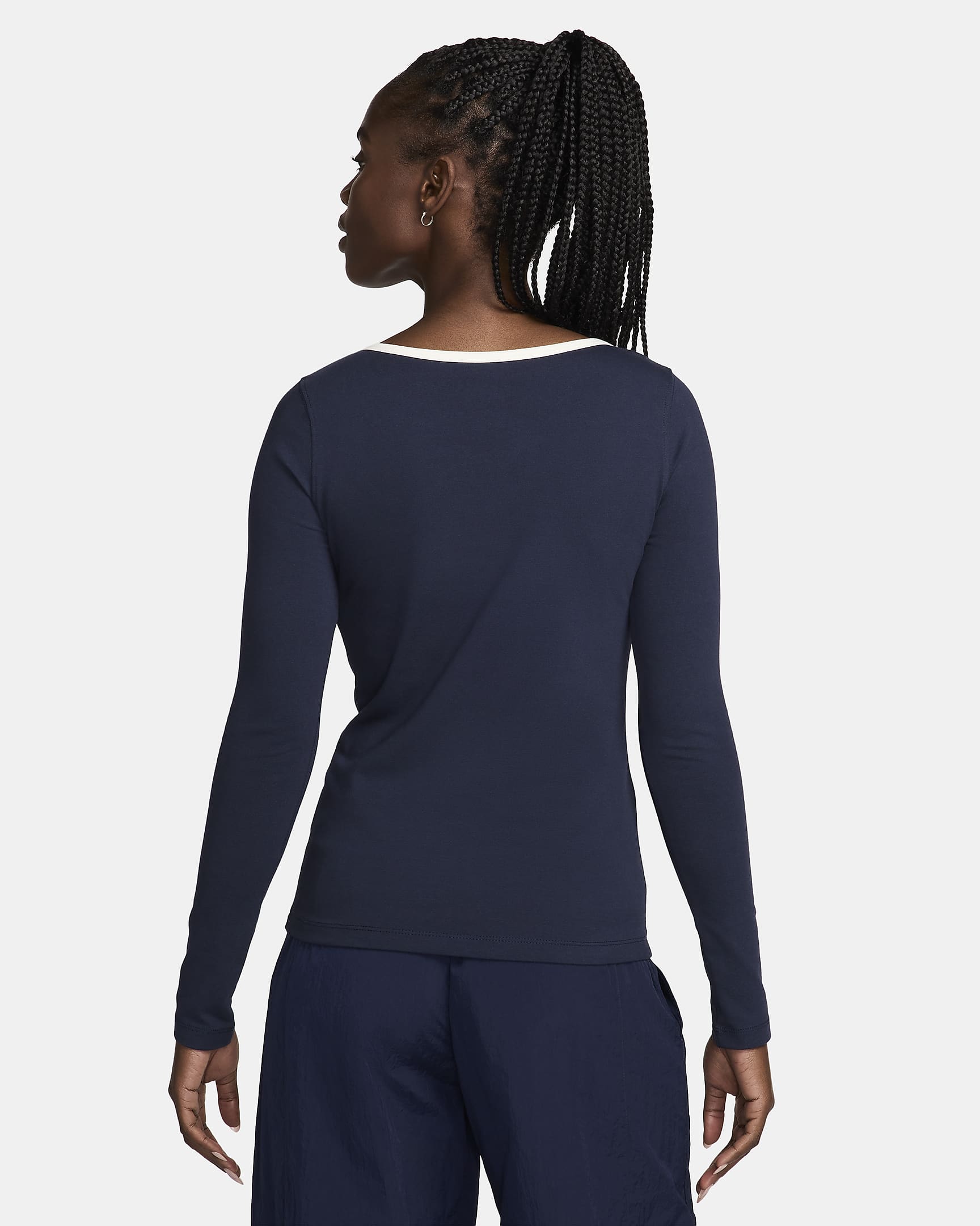 Nike Sportswear Women's Square-Neck Long-Sleeve Top. Nike CH