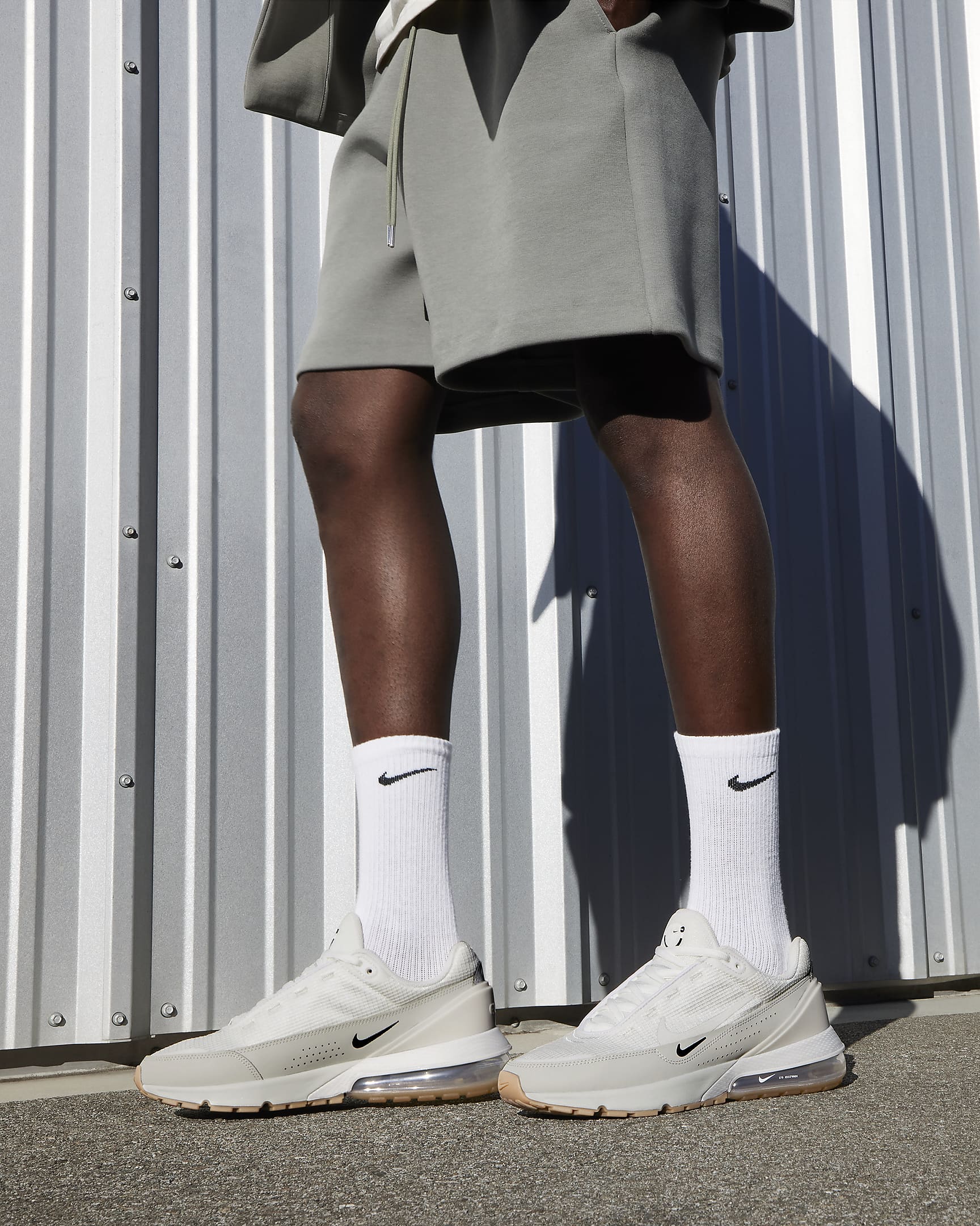 Nike Air Max Pulse SE Men's Shoes. Nike ID