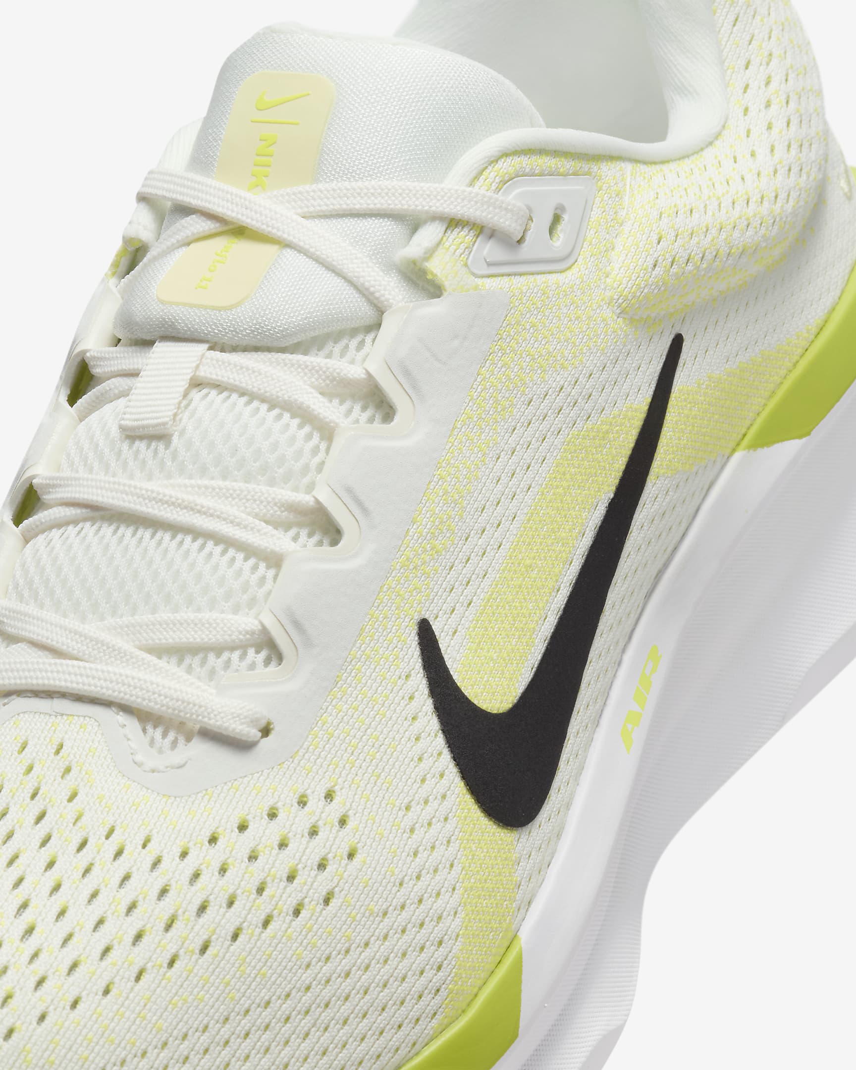 Nike Winflo 11 Men's Road Running Shoes. Nike PH