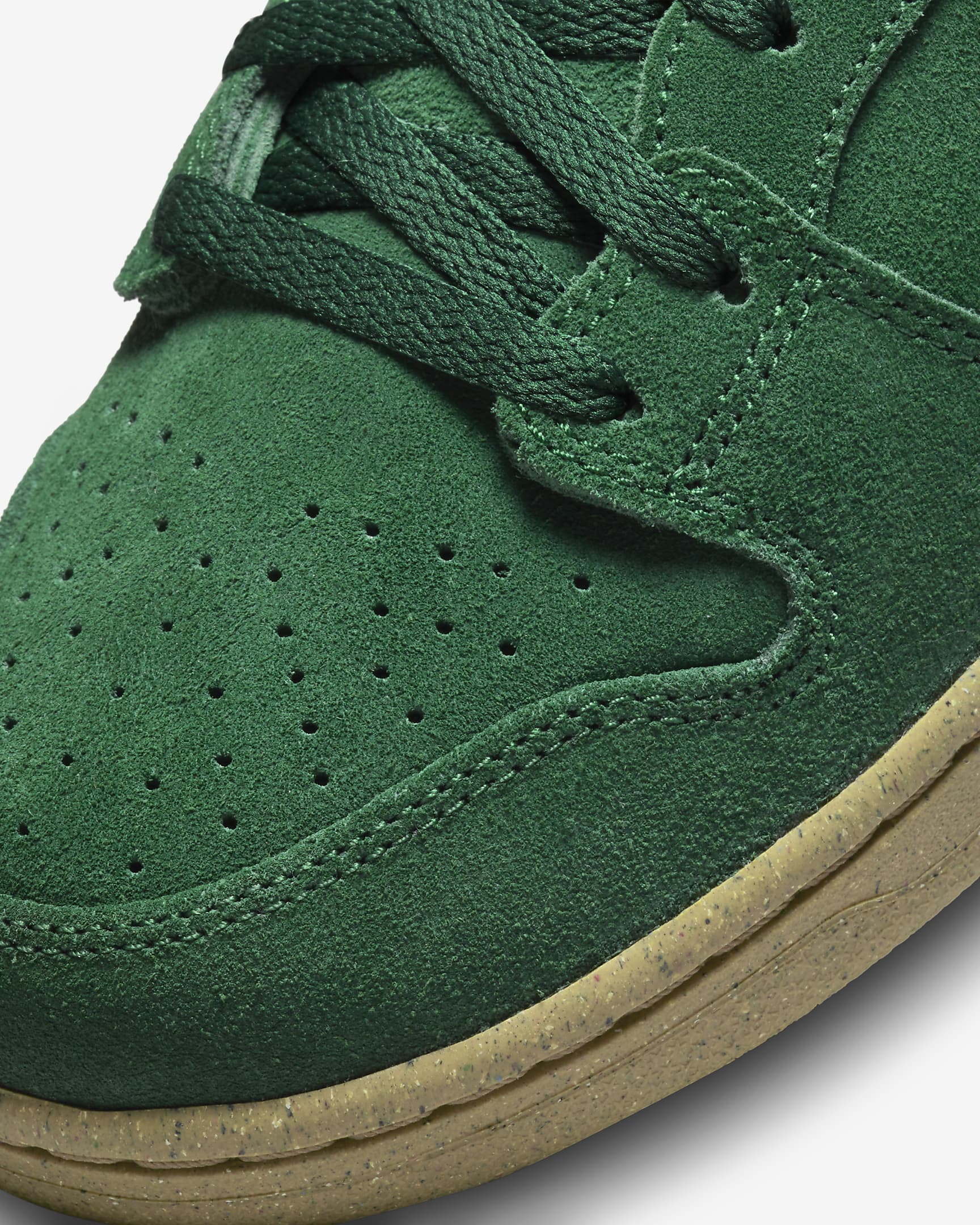 Nike SB Dunk High Pro Skate Shoes. Nike UK