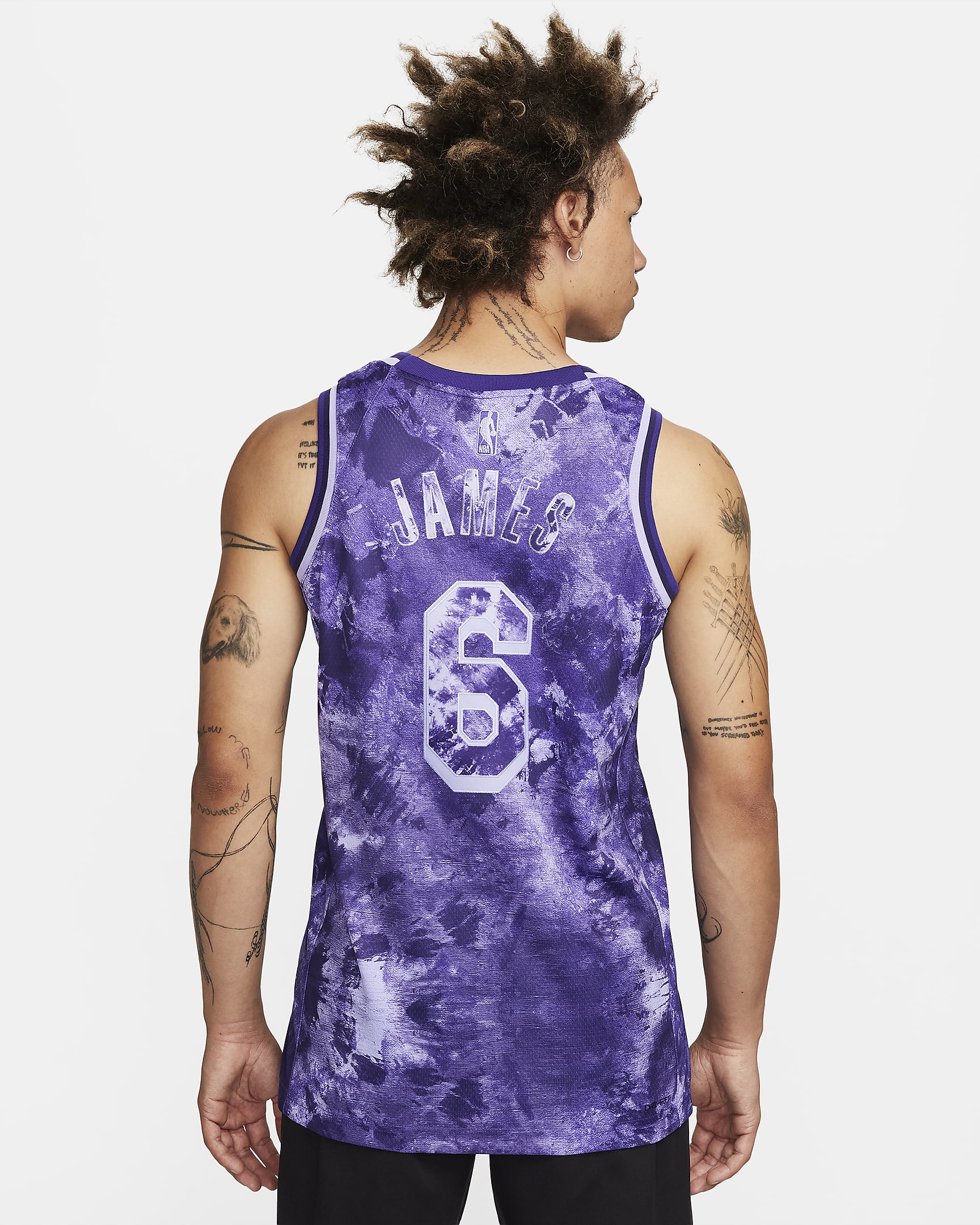 LeBron James Los Angeles Lakers 2022/23 Select Series 男款 Nike Dri-FIT ...