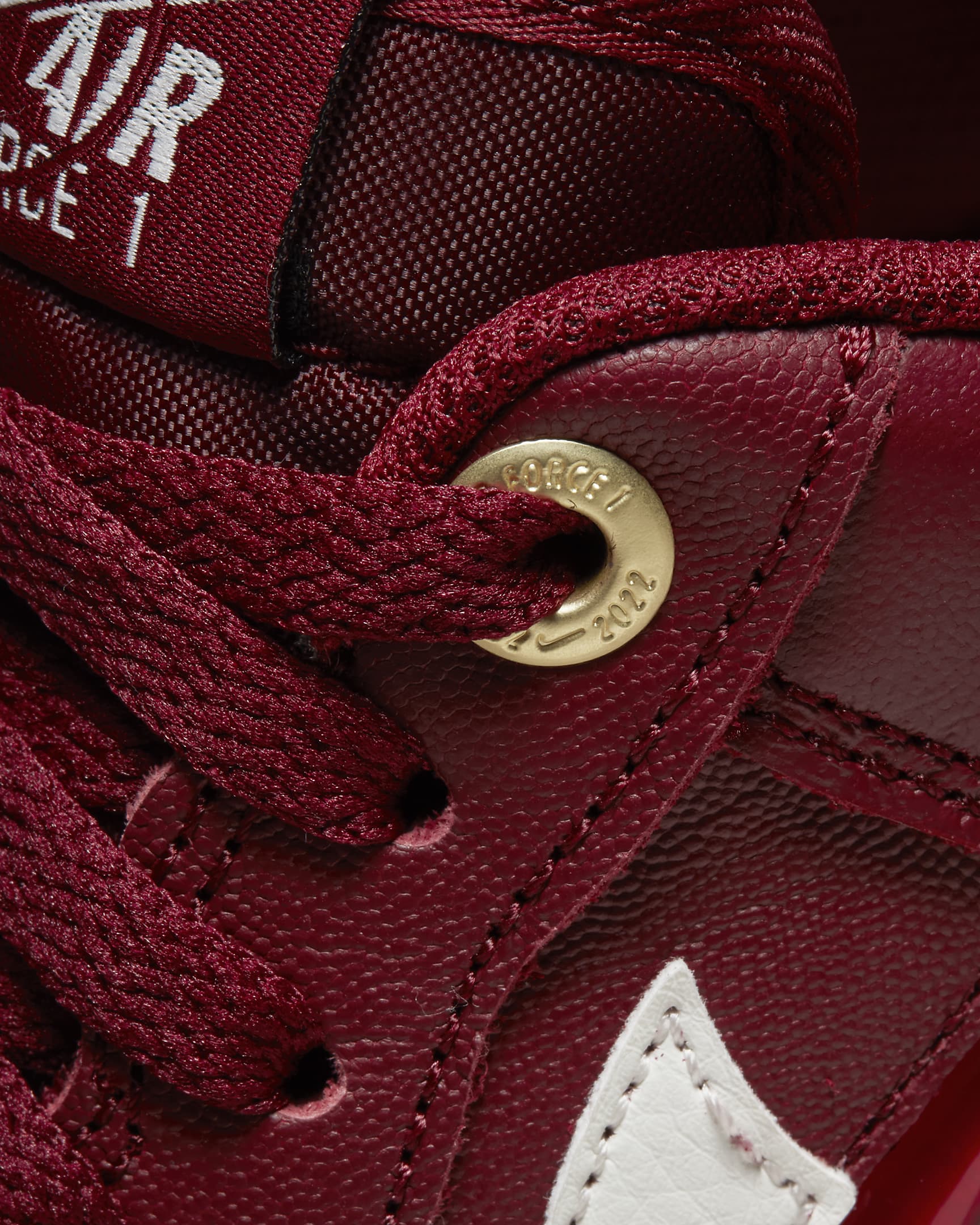 Nike Air Force 1 '07 Premium Women's Shoes. Nike LU