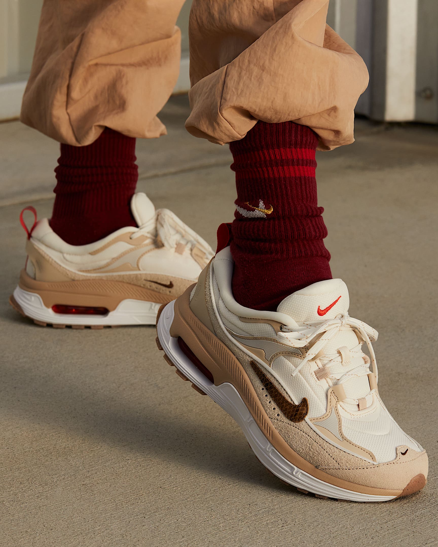 Nike Air Max Bliss SE Damesschoenen. Nike BE