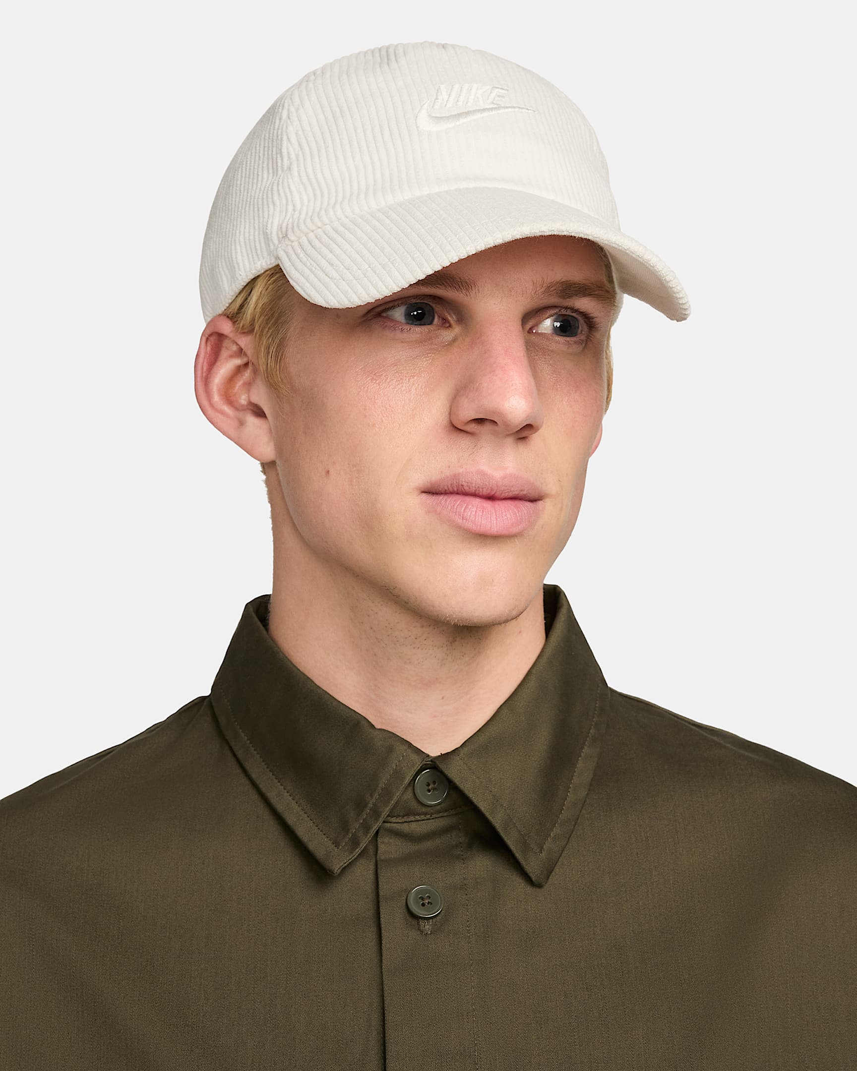 Nike Club Cap Unstructured Corduroy Cap. Nike CZ