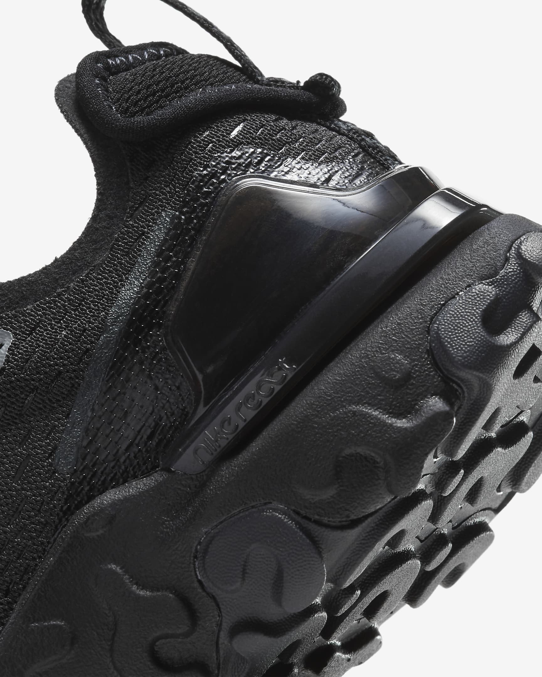 Nike React Vision Older Kids' Shoe. Nike CZ