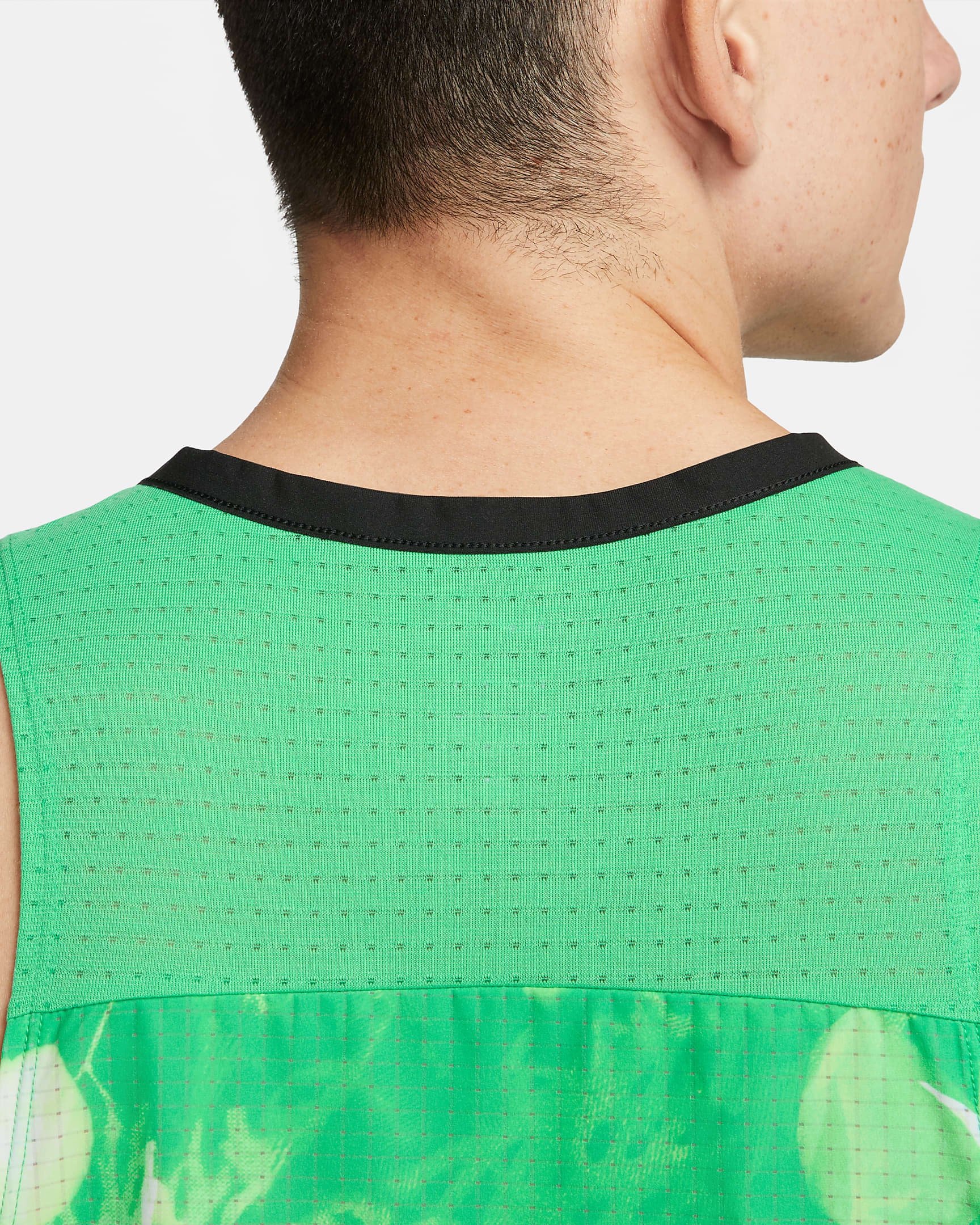 Nike Trail Solar Chase Men's Nike Dri-FIT Running Tank. Nike AT