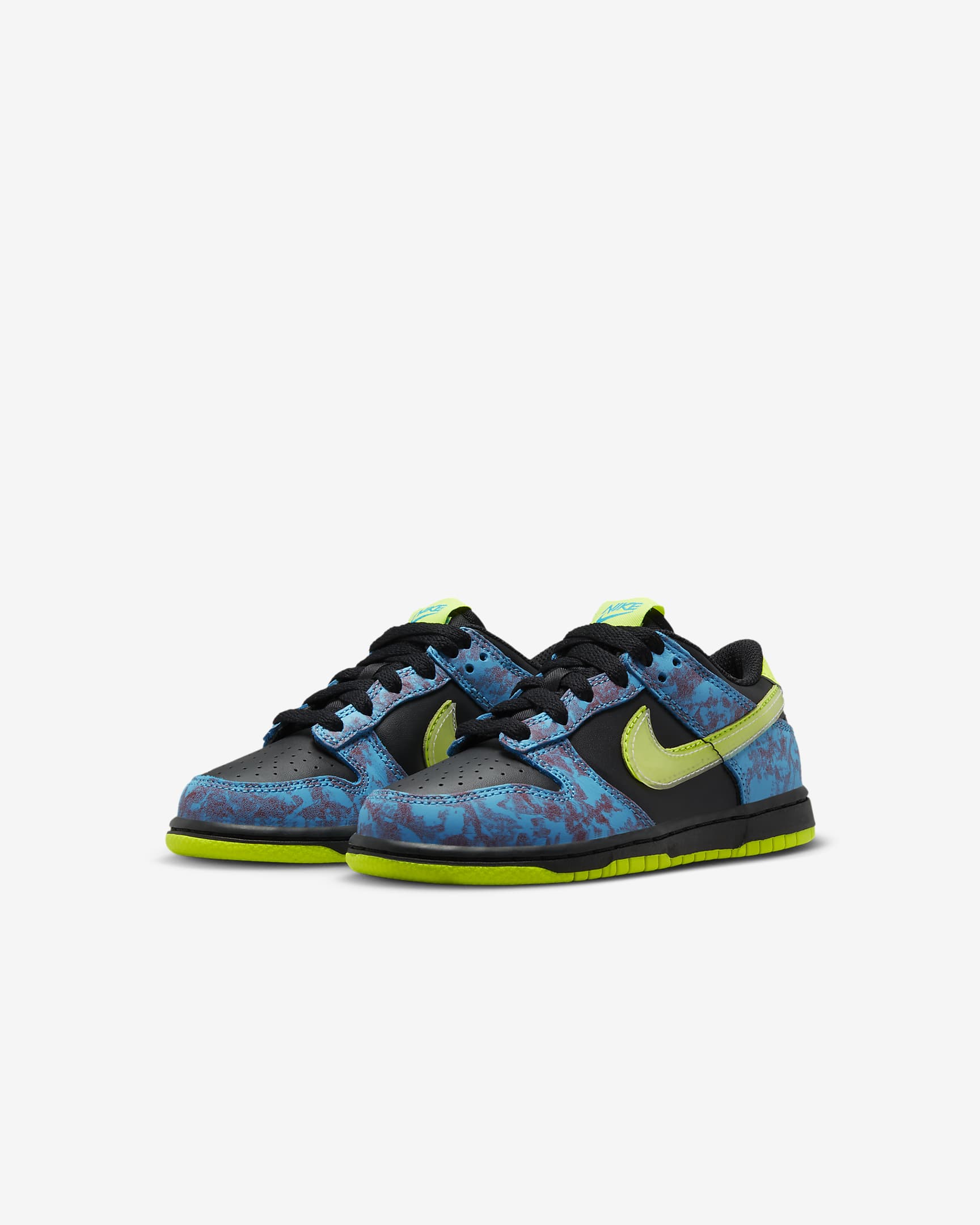 Nike Dunk Low SE Younger Kids' Shoes. Nike ID