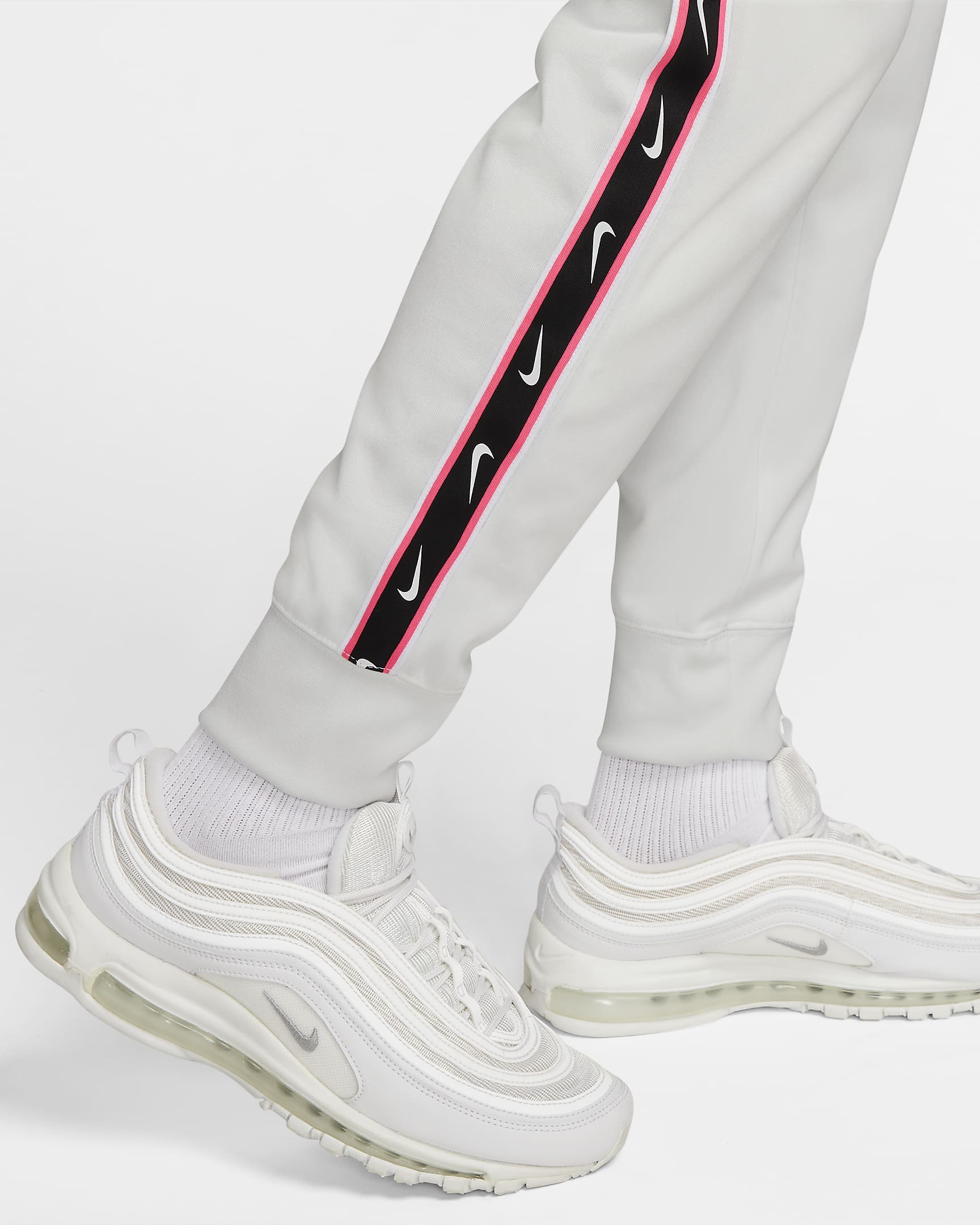 Nike Sportswear Repeat Men's Joggers. Nike LU