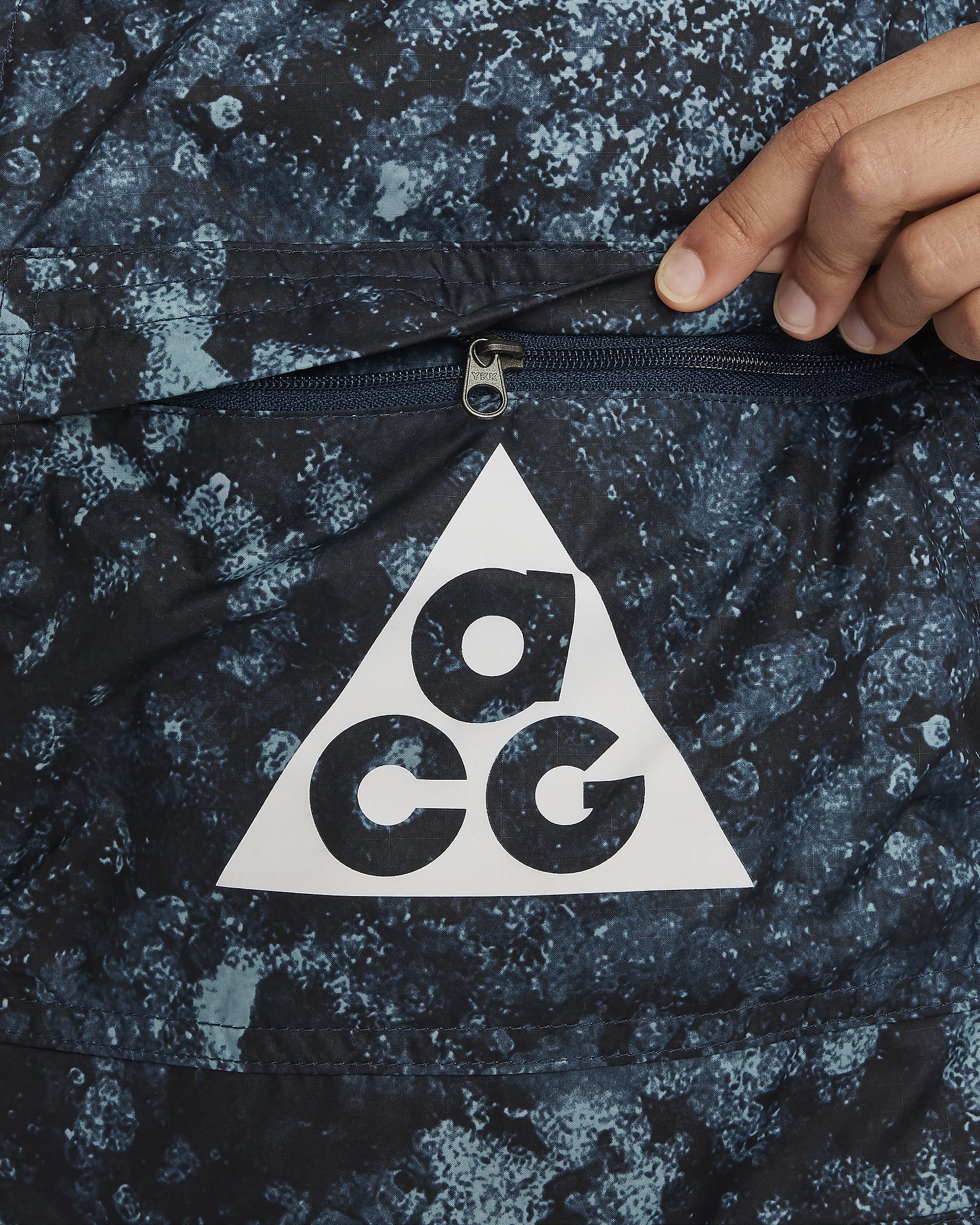 Nike ACG 'Rope de Dope' Older Kids' Therma-FIT ADV Overalls. Nike IL