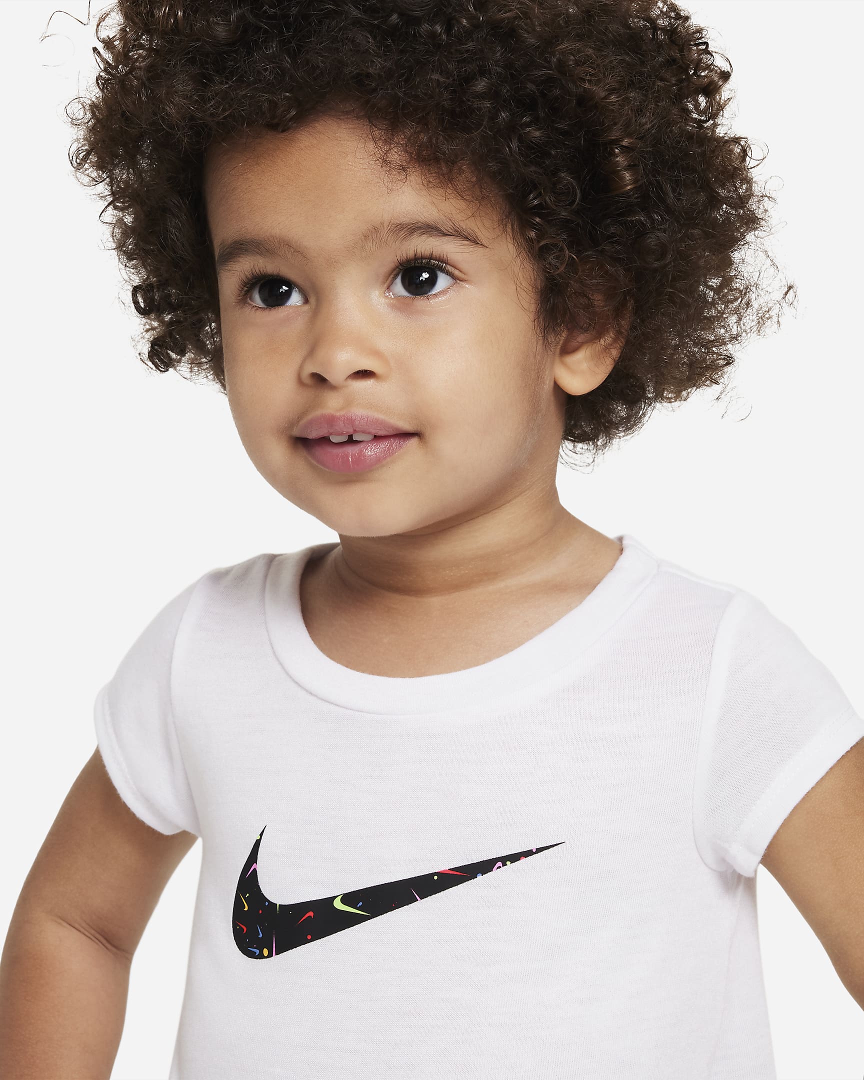 Conjunto de leggings y playera para bebé Nike (12-24M). Nike.com