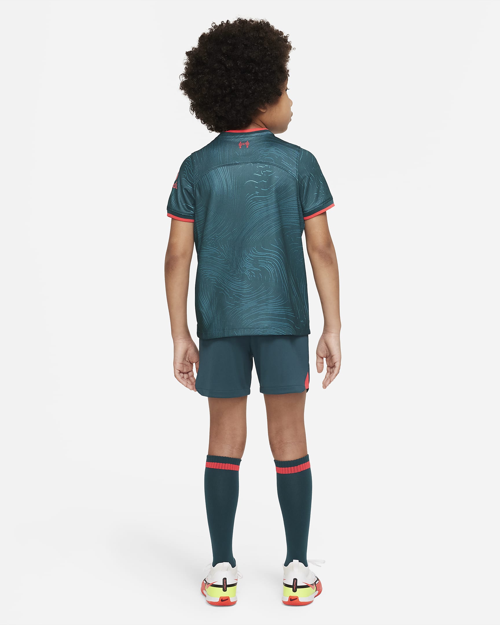 Liverpool F.C. 2022/23 Third Younger Kids' Nike Football Kit. Nike BE