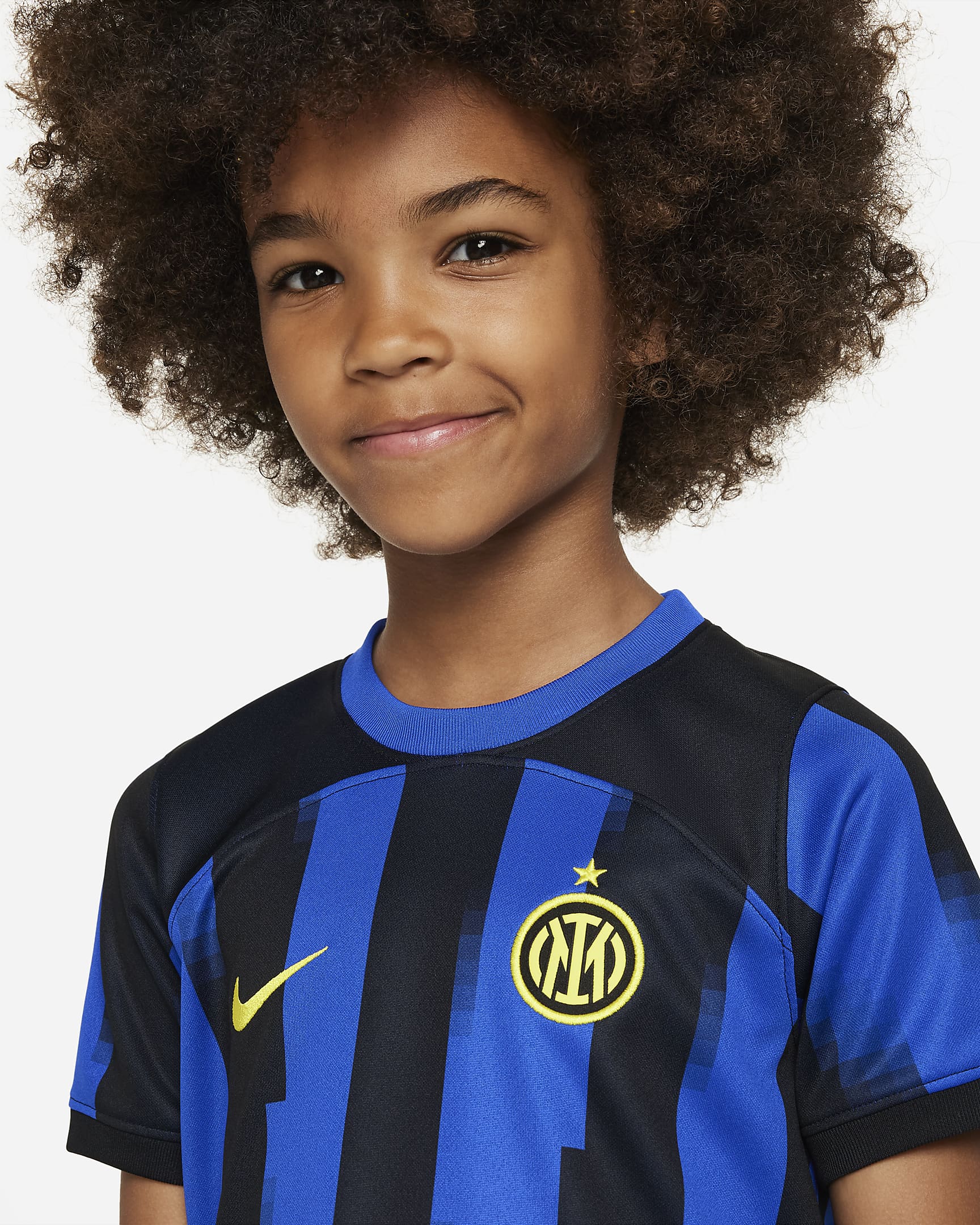 Inter Milan 2023/24 Home Younger Kids' Nike Dri-FIT 3-Piece Kit. Nike AT