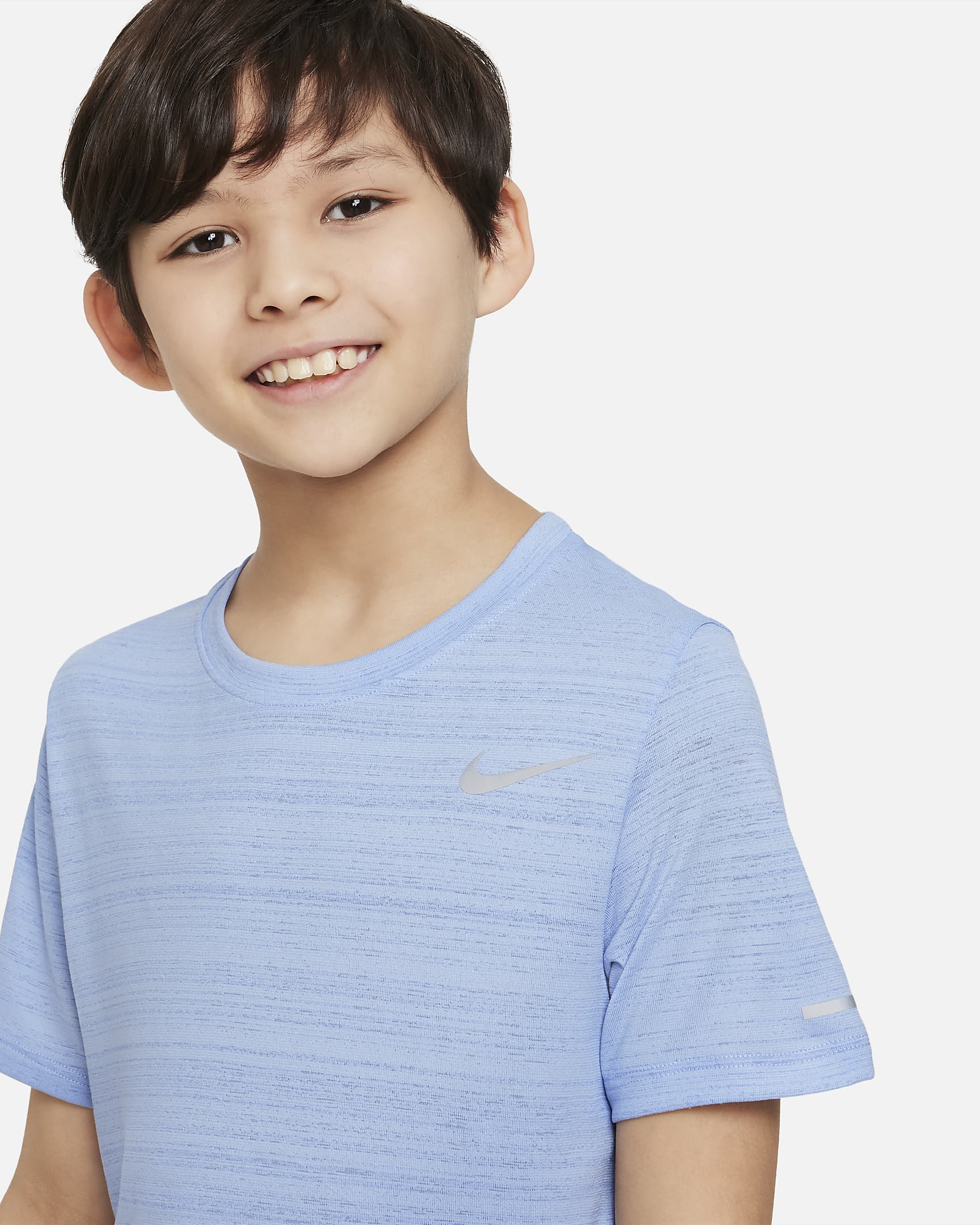 Nike Dri-FIT Miler Older Kids' (Boys') Training Top. Nike IN