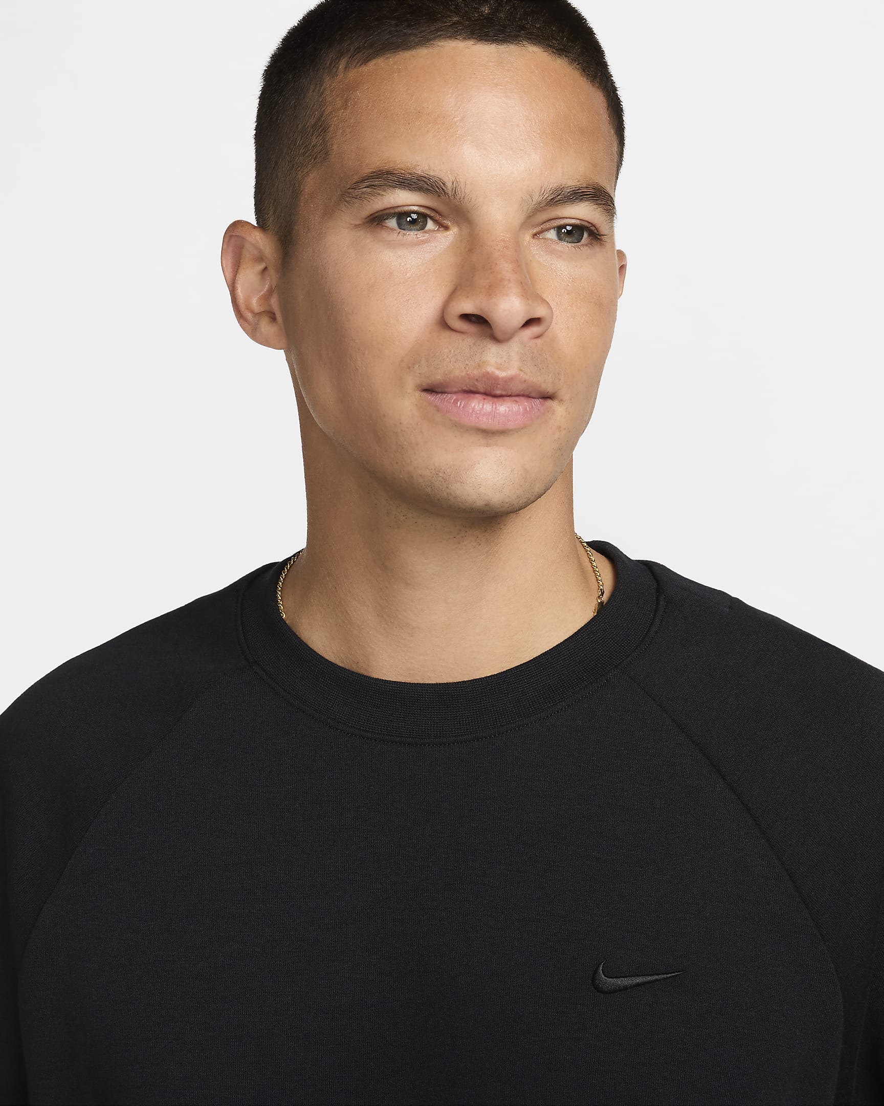 Nike Primary Fleece Men's Dri-FIT UV Performance Crew. Nike ZA