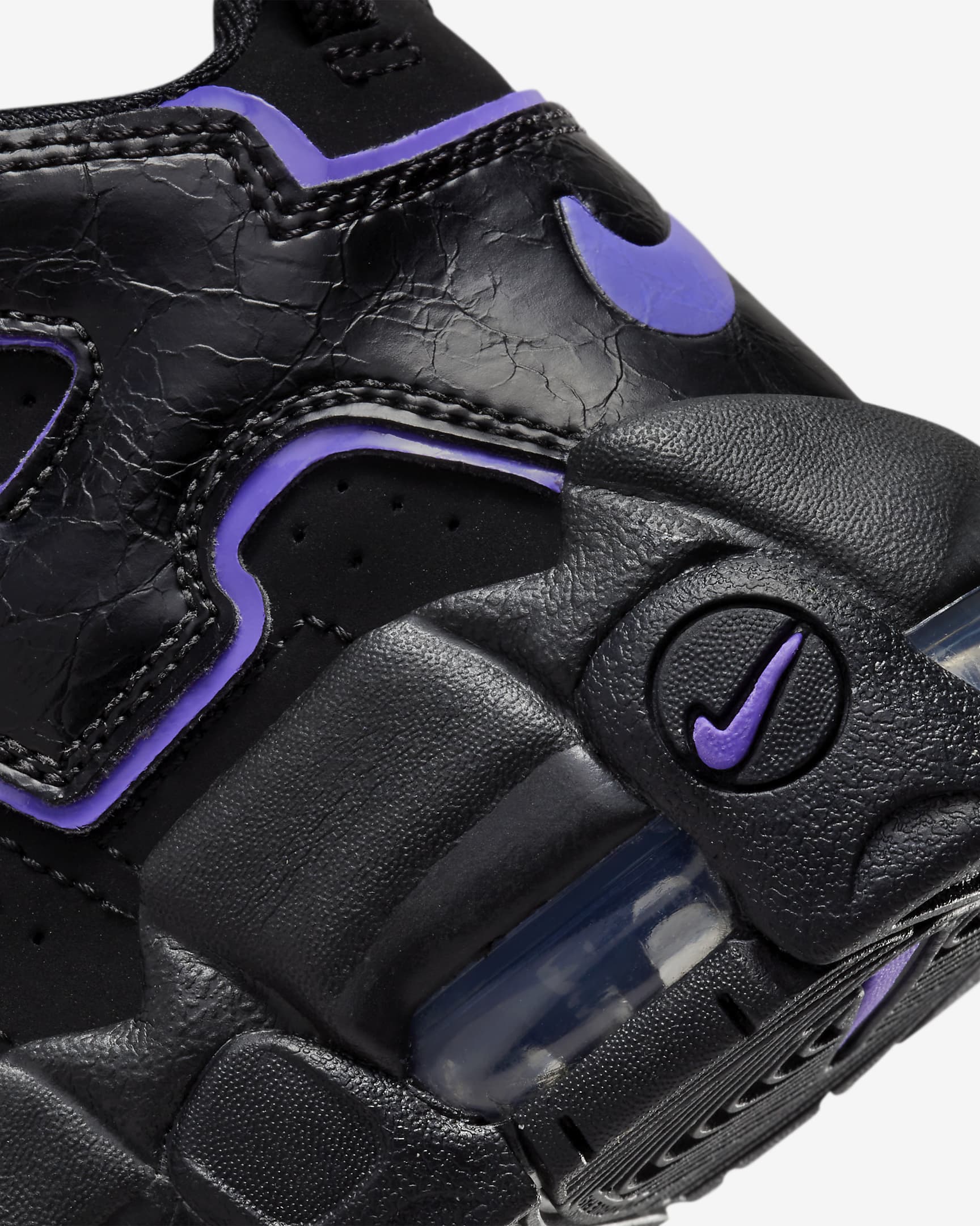 Nike Air More Uptempo Younger Kids' Shoes. Nike SE