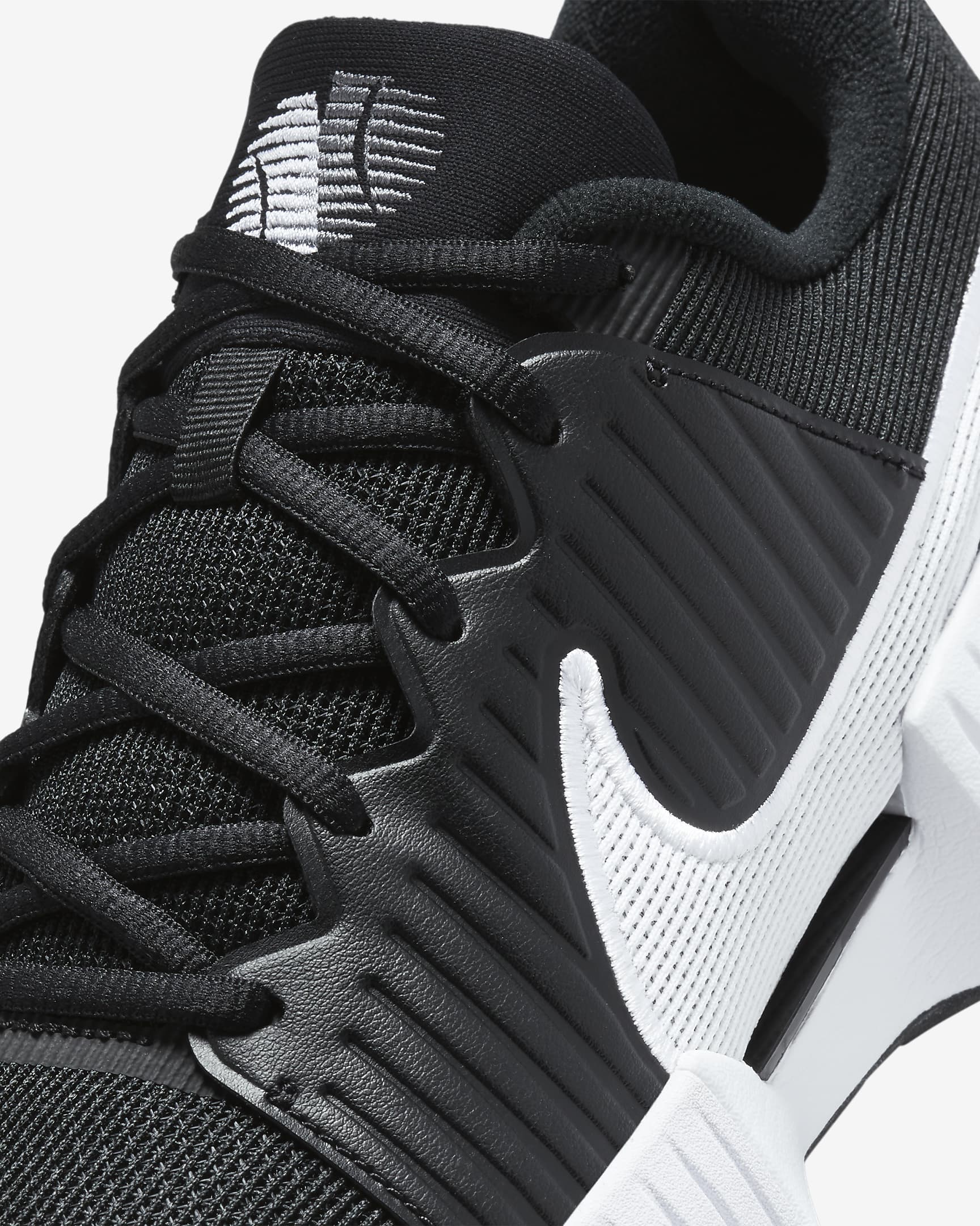 Nike GP Challenge Pro Women's Clay Court Tennis Shoes. Nike SI