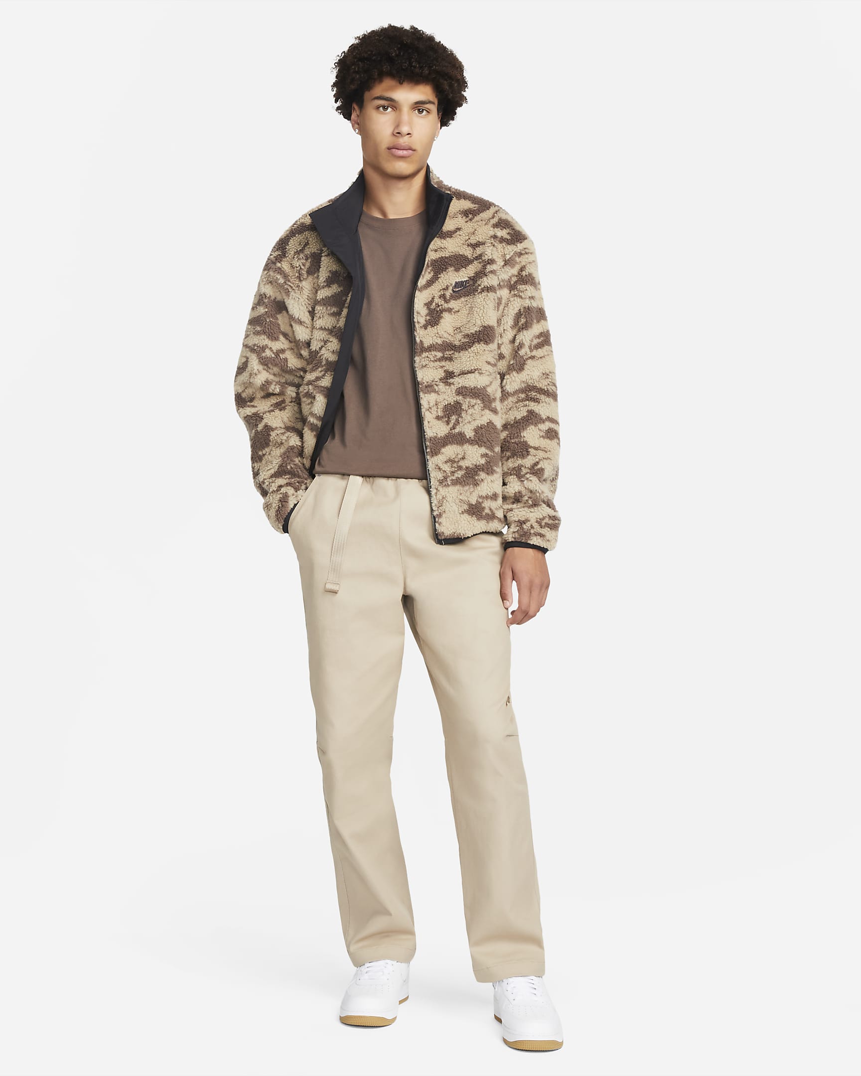 Nike Sportswear Tech Pack Men's Woven Trousers. Nike AE