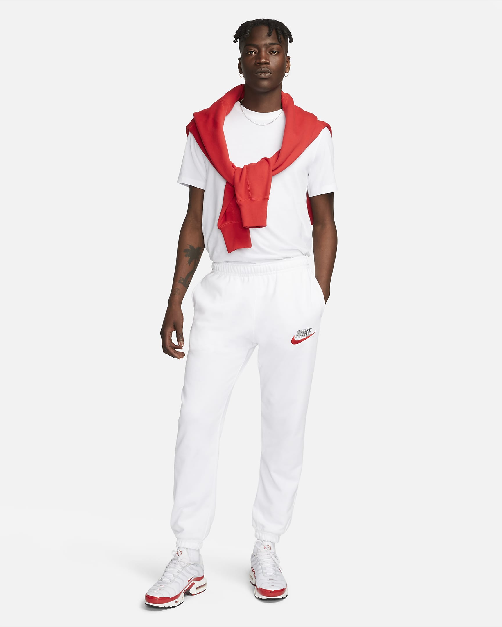 Nike Club Men's French Terry Tracksuit Bottoms. Nike BE