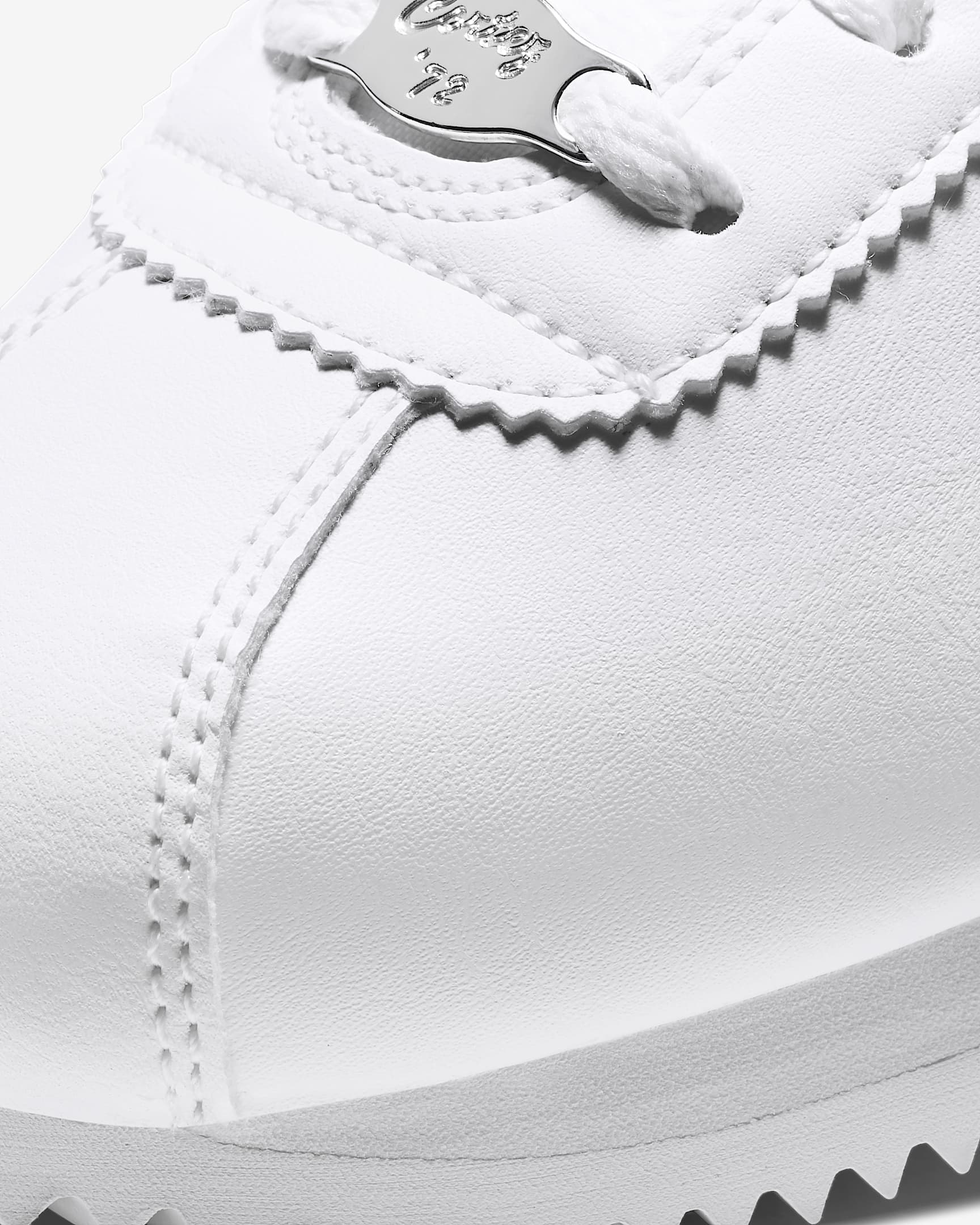 Nike Cortez Basic SL Older Kids' Shoes. Nike ID