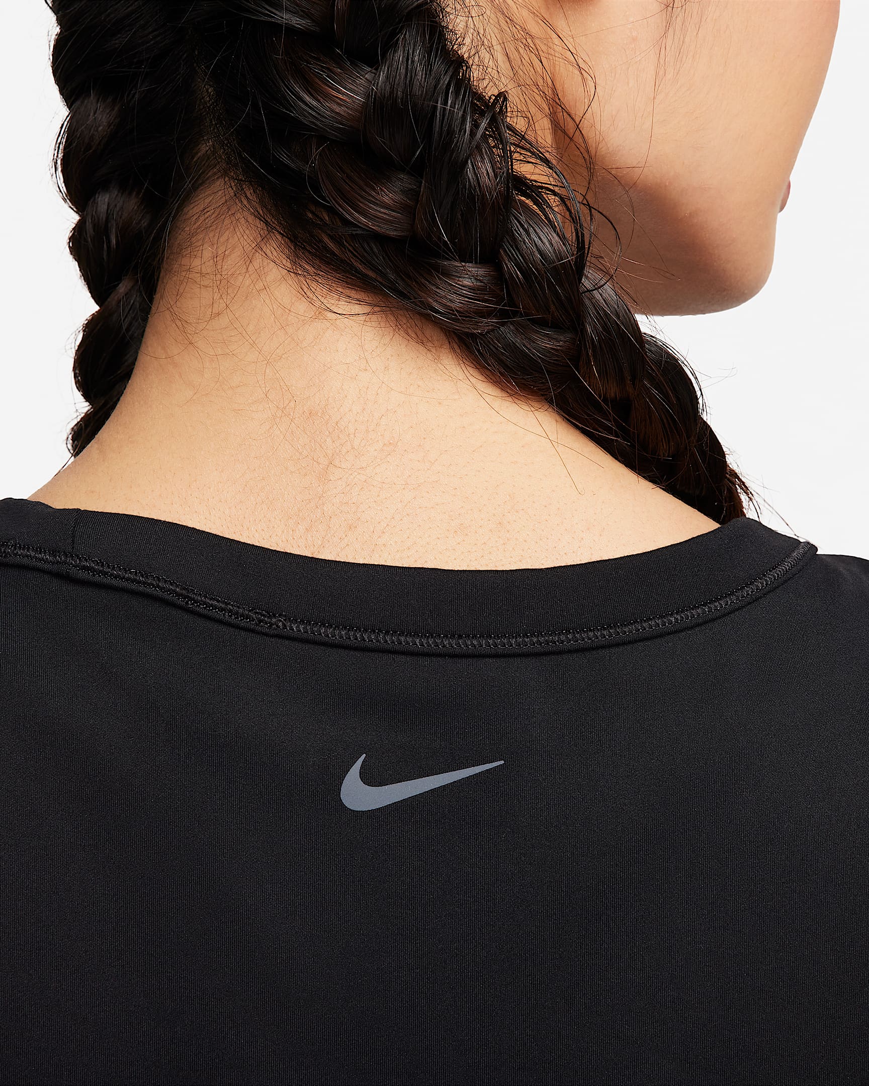 Nike One Fitted Women's Dri-FIT Short-Sleeve Cropped Top. Nike IN