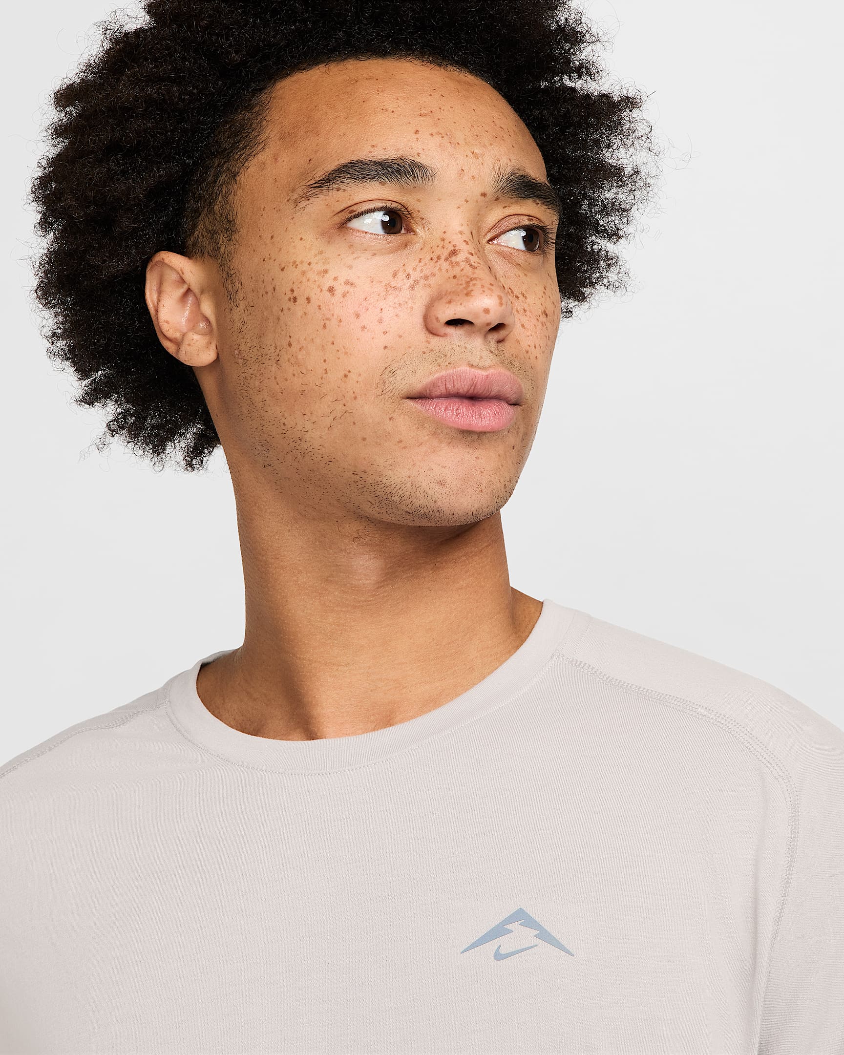 Playera de correr de manga corta Dri-FIT ADV para hombre Nike Solar ...