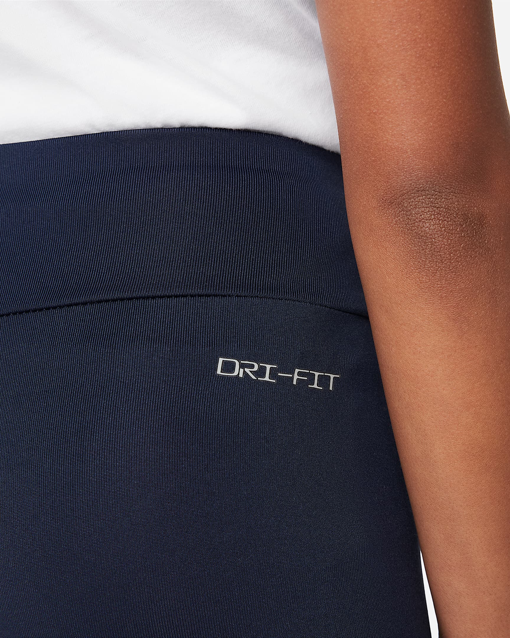 Nike Block Leggings Younger Kids' Leggings. Nike LU