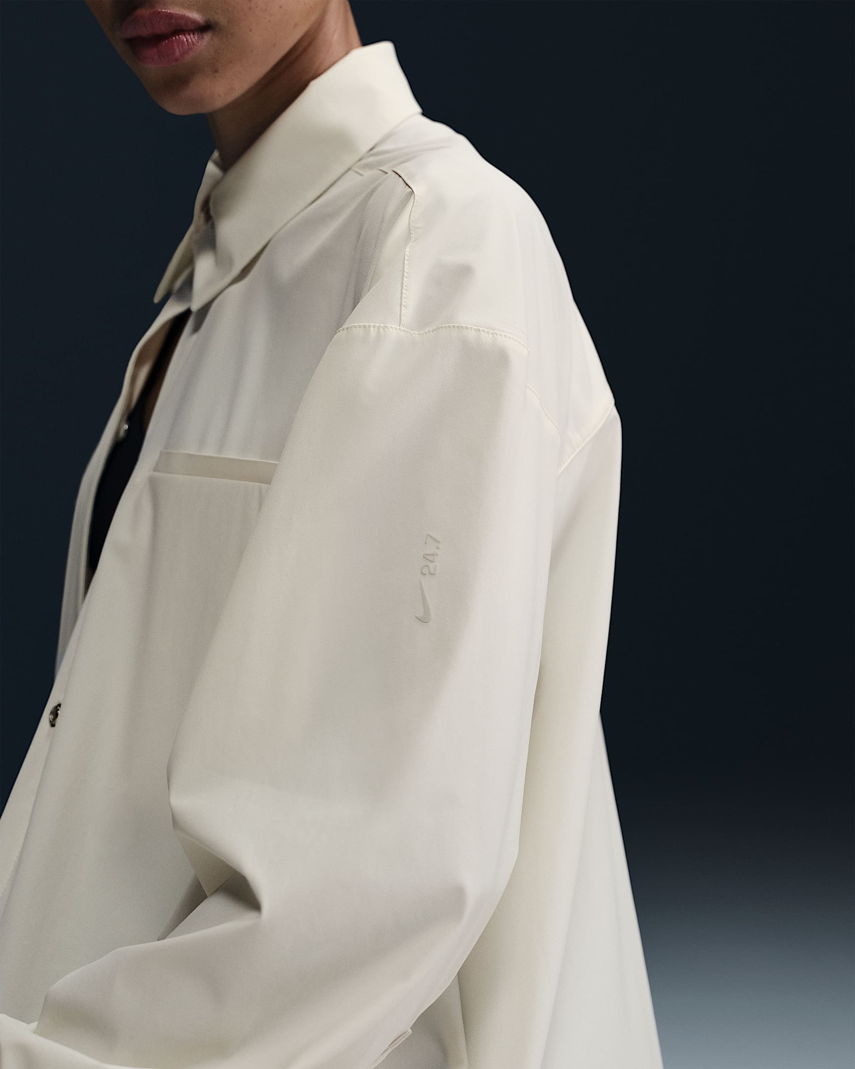 Nike 24.7 PerfectStretch Women's Dri-FIT Oversized Long-Sleeve Top. Nike SG