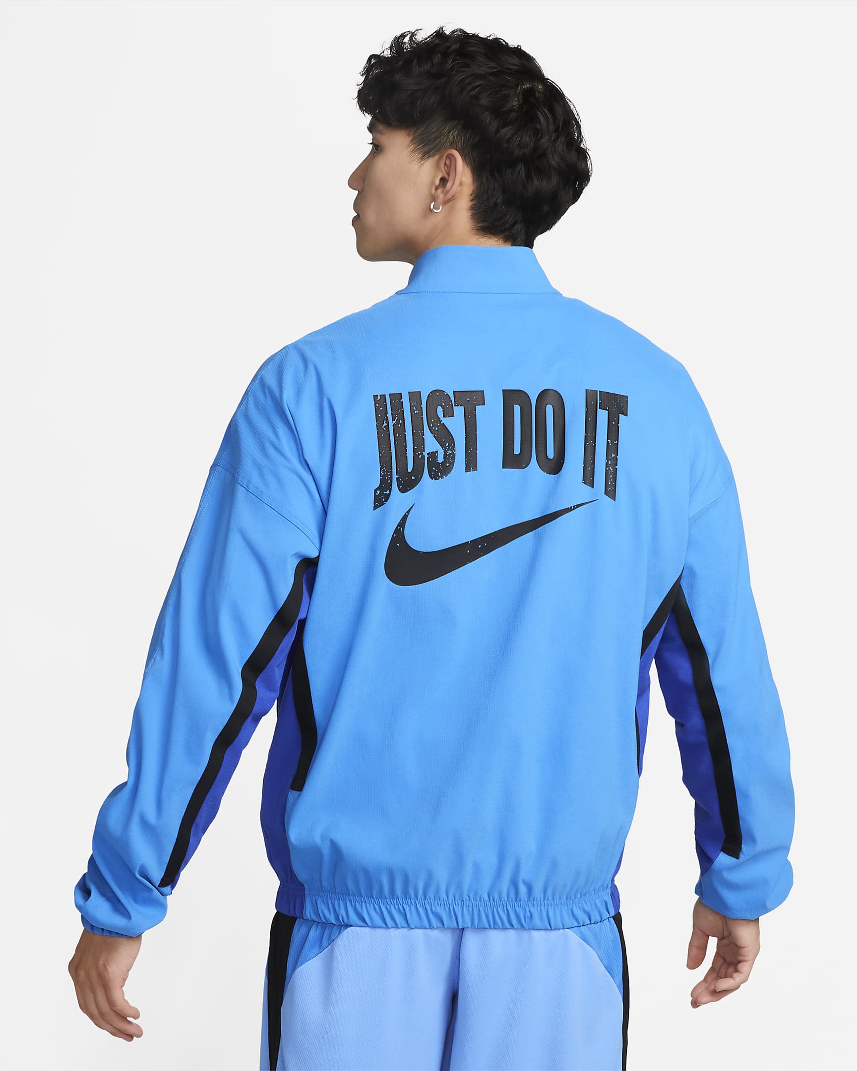 Nike DNA Men's Woven Basketball Jacket. Nike IN