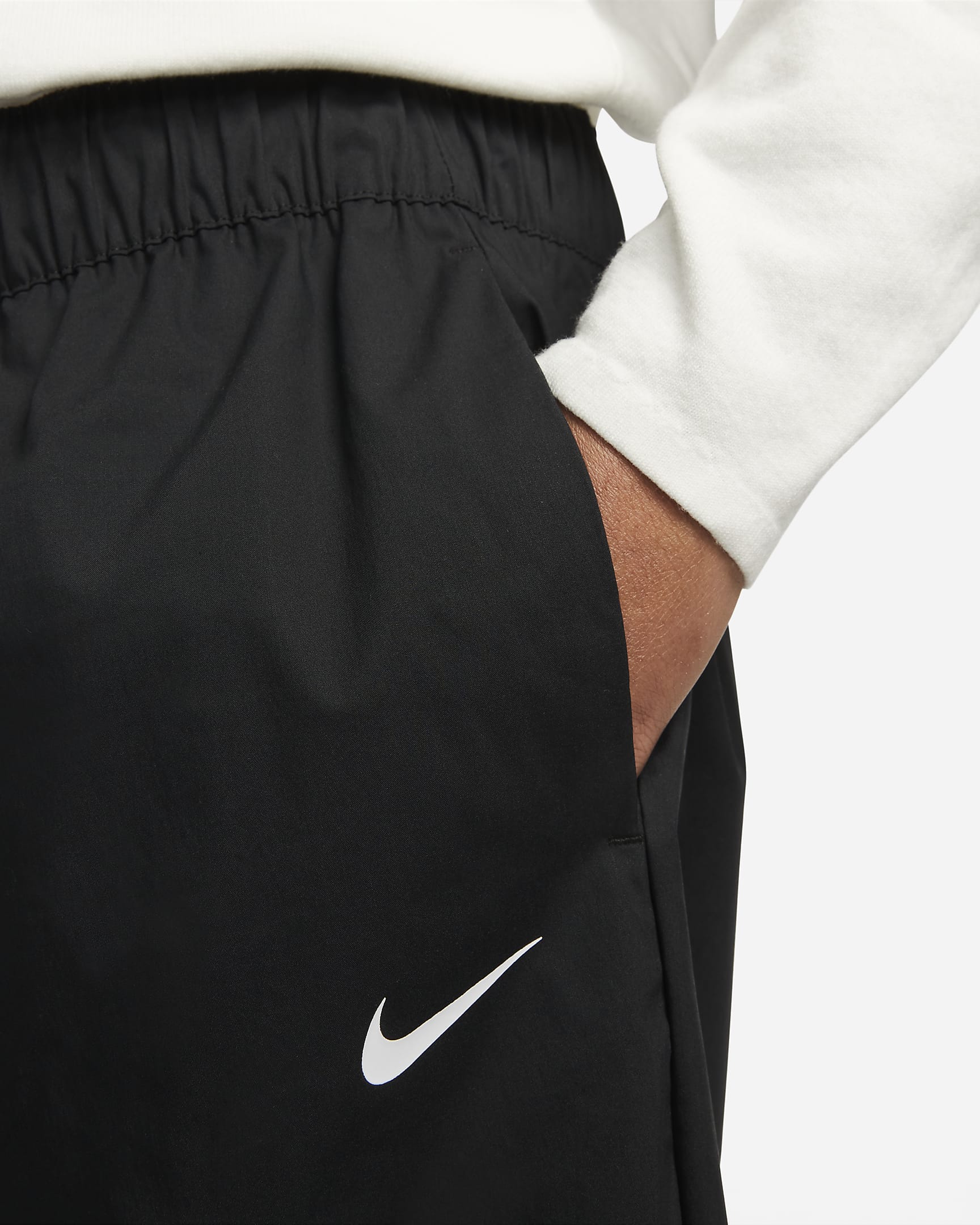 Nike Sportswear Essential Women's High-Rise Curve Trousers. Nike UK
