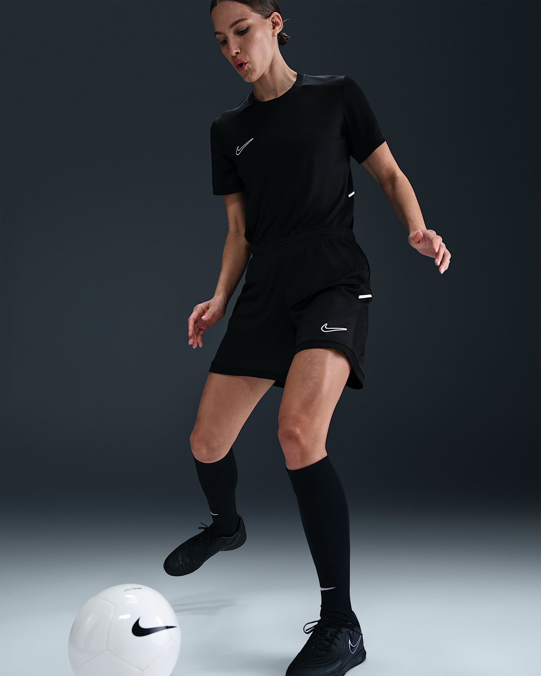 Nike Academy Women's Dri-FIT Football Shorts. Nike ZA