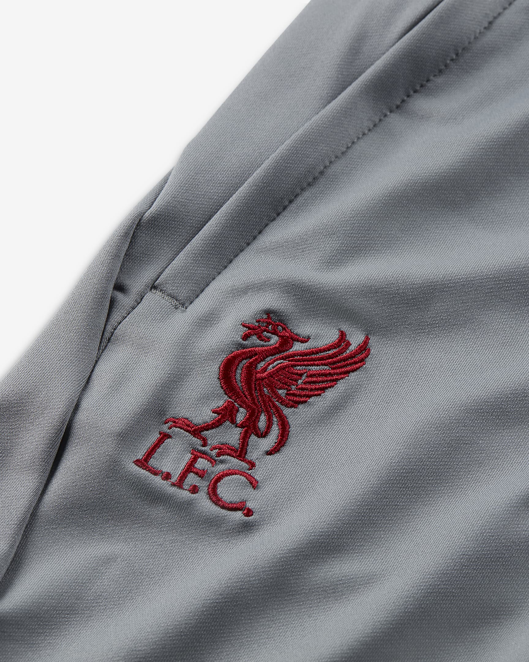 Liverpool F.C. Strike Older Kids' Nike Dri-FIT Knit Football Pants. Nike SK